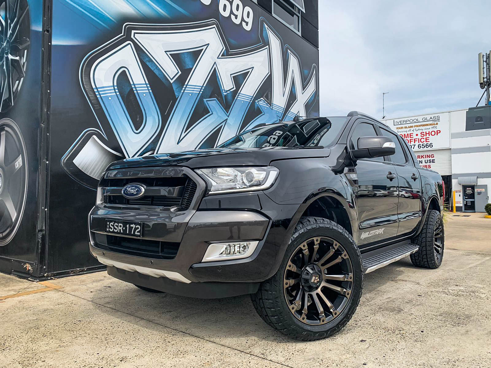 FORD RANGER HUSSLA AMBUSH BRONZE TINT FACE #1016