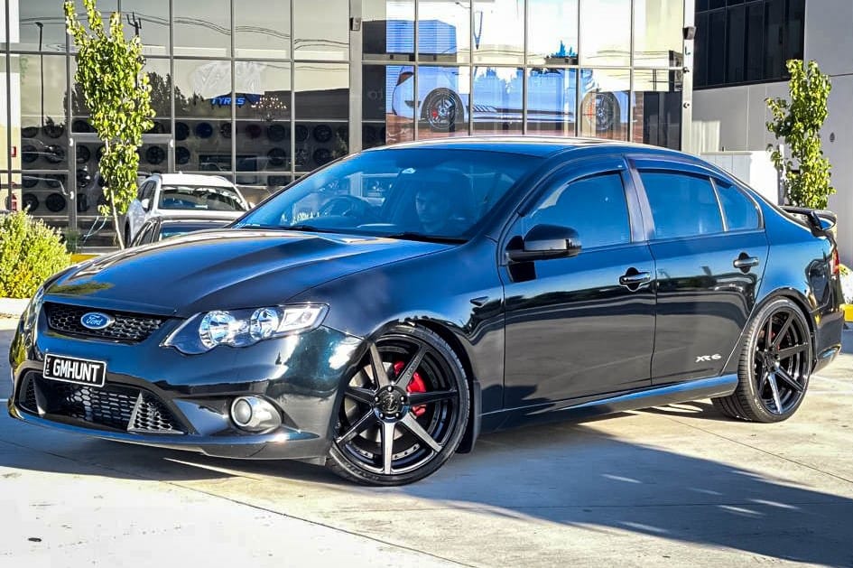 FORD FALCON VERTINI DYNASTY GLOSS BLACK BLACK BOLTS Wheel #10337