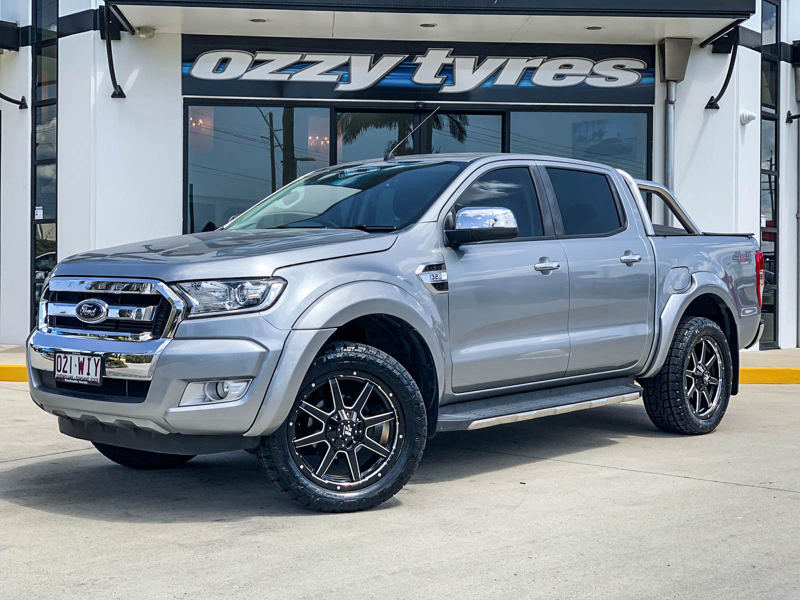 Ford ranger hussla stealth gloss black milled spokes #1043