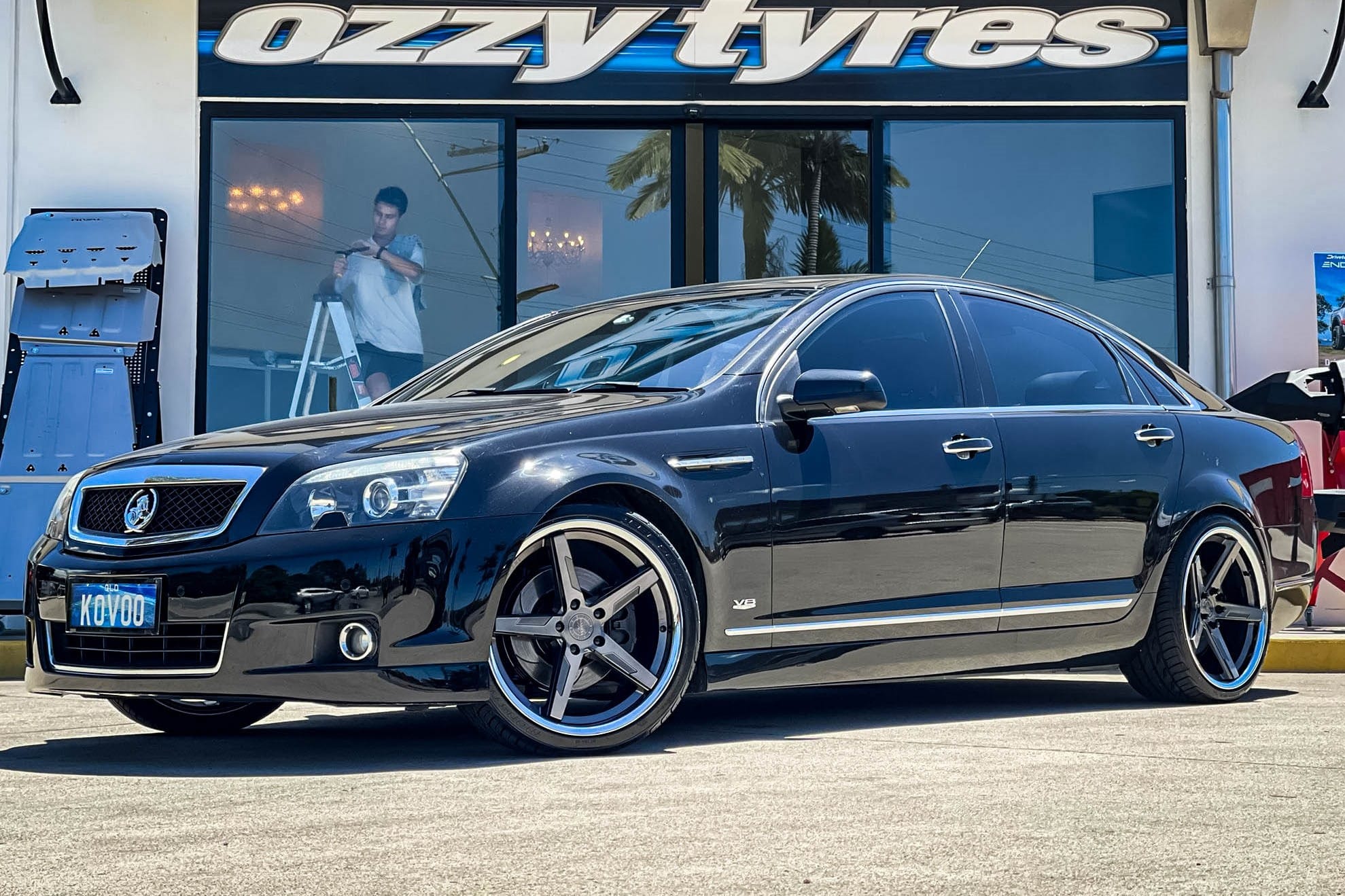 HOLDEN CAPRICE VERTINI RF1.7 GUNMETAL BRUSHED FACE CHROME LIP Wheel #10700