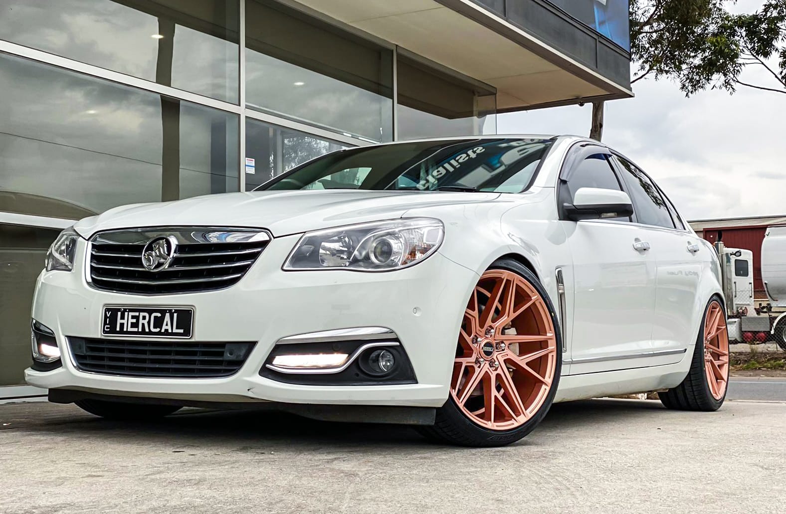 holden commodore hussla jacques rose gold wheel #1103