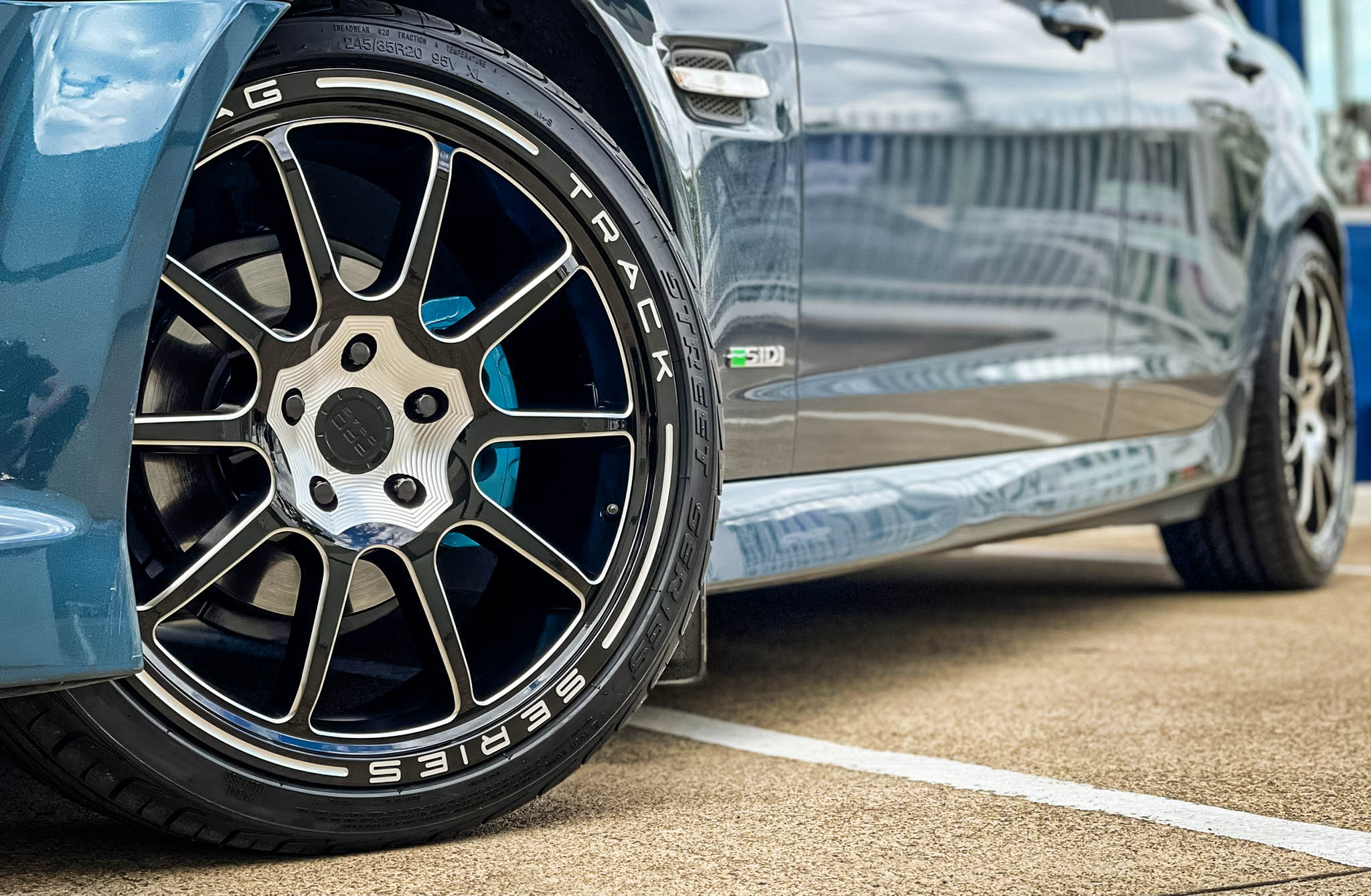 holden commodore pro drag track series gloss black milled spokes milled ...