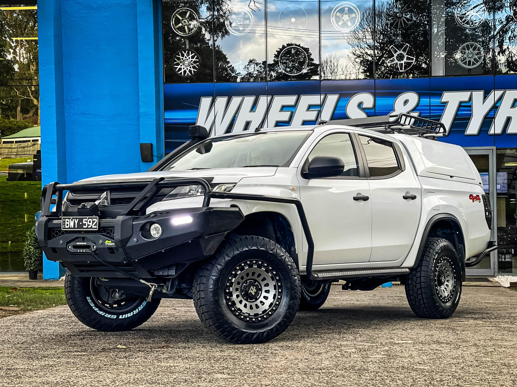 MITSUBISHI TRITON HUSSLA STRIKEFORCE MATTE GREY Wheel #11941