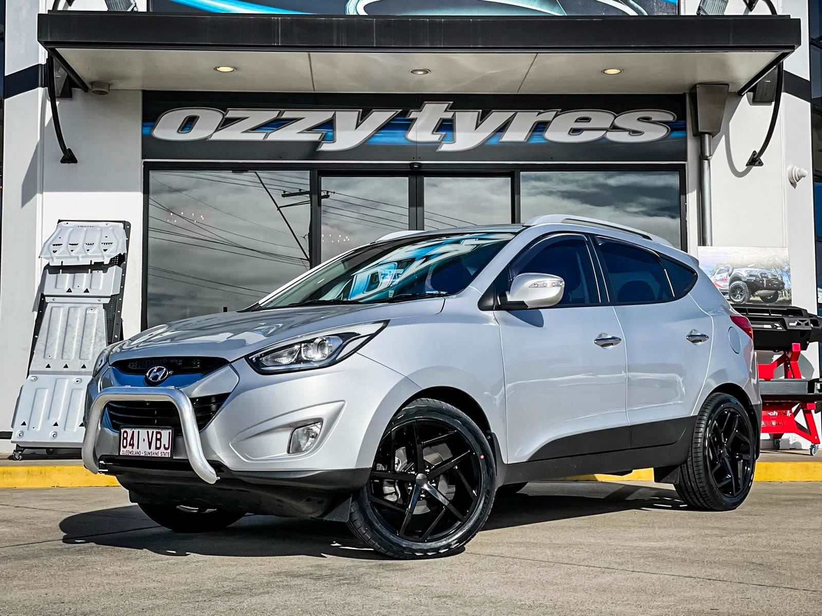 hyundai ix35 euro spec replica lightning 812 gloss black wheel #11943