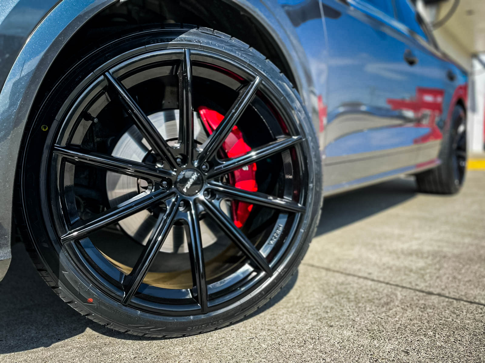 audi sq5 hussla moz gloss black wheel #12252