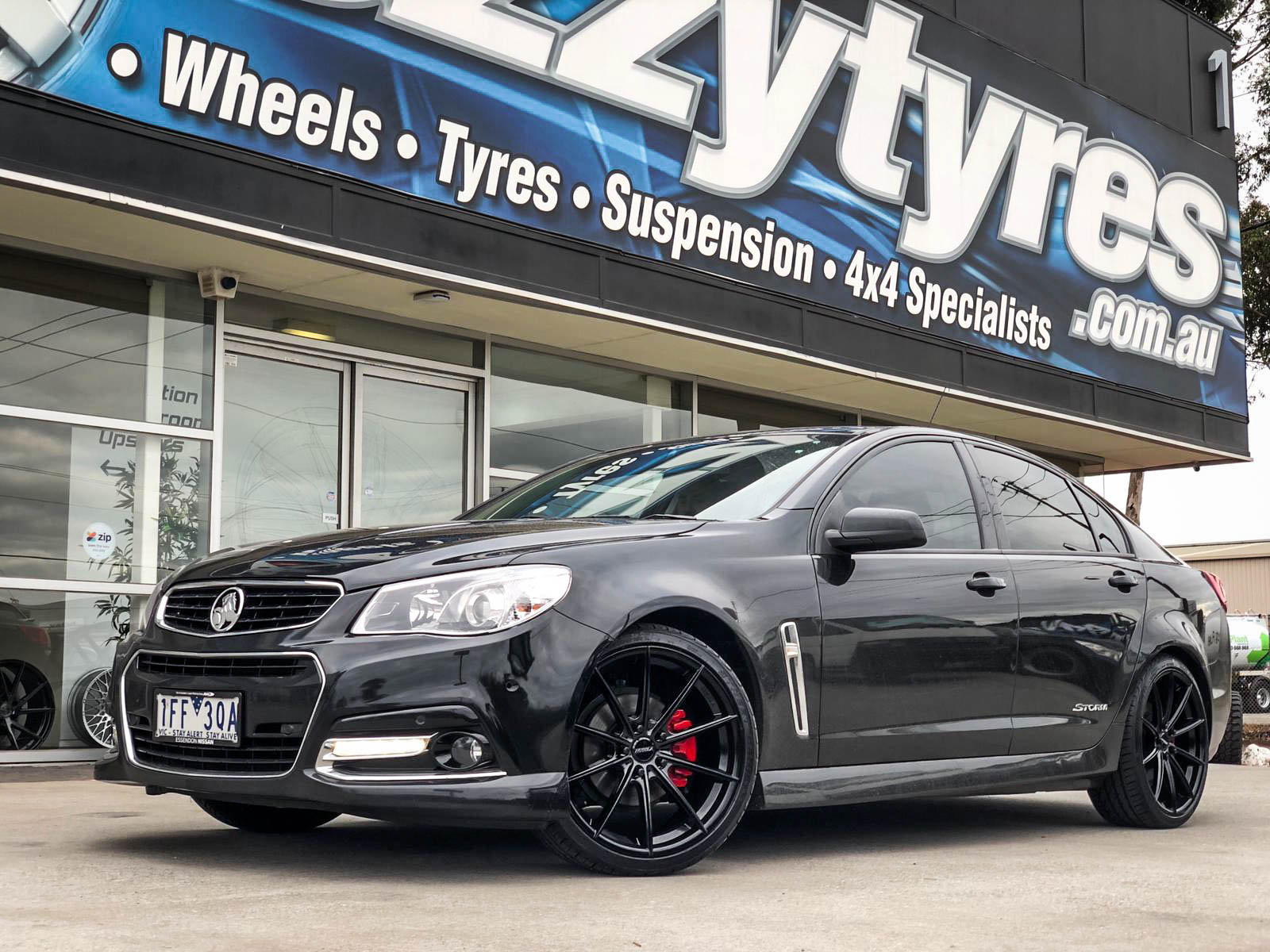 Holden commodore hussla moz gloss black #1231