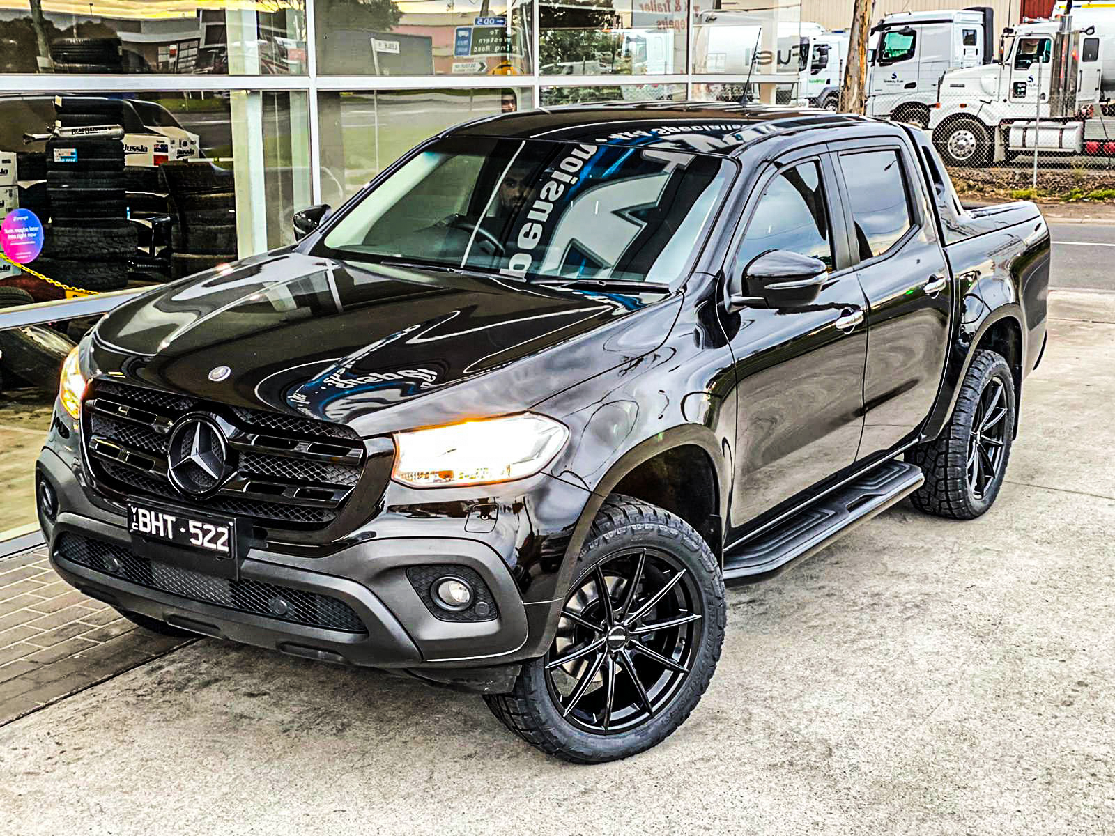 Mercedes-benz x-class hussla moz gloss black #1338