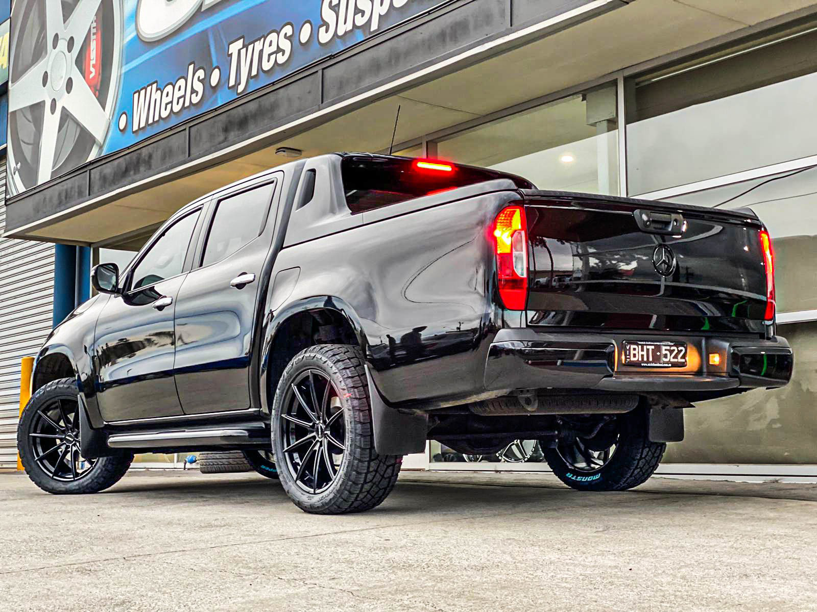Mercedes-benz x-class hussla moz gloss black #1338