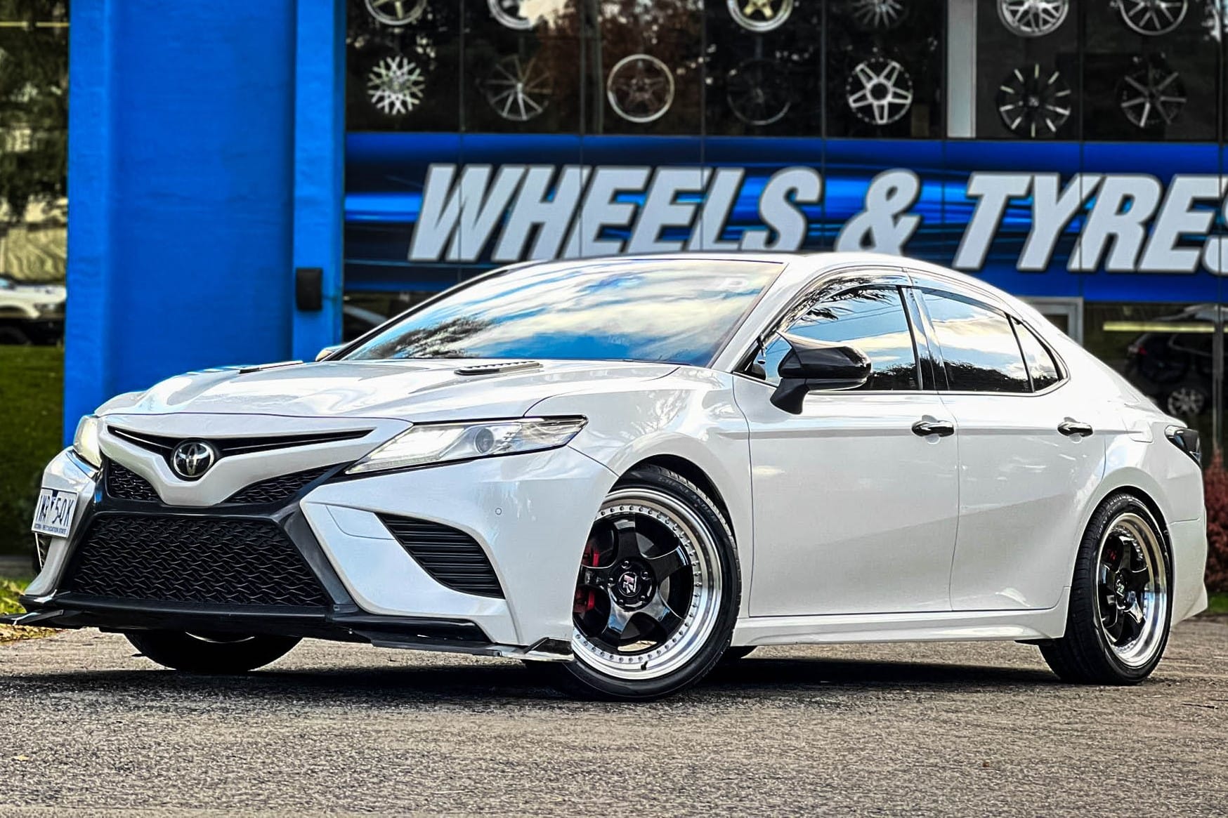 toyota camry hussla zen gloss black chrome rivets machined lip wheel #13434