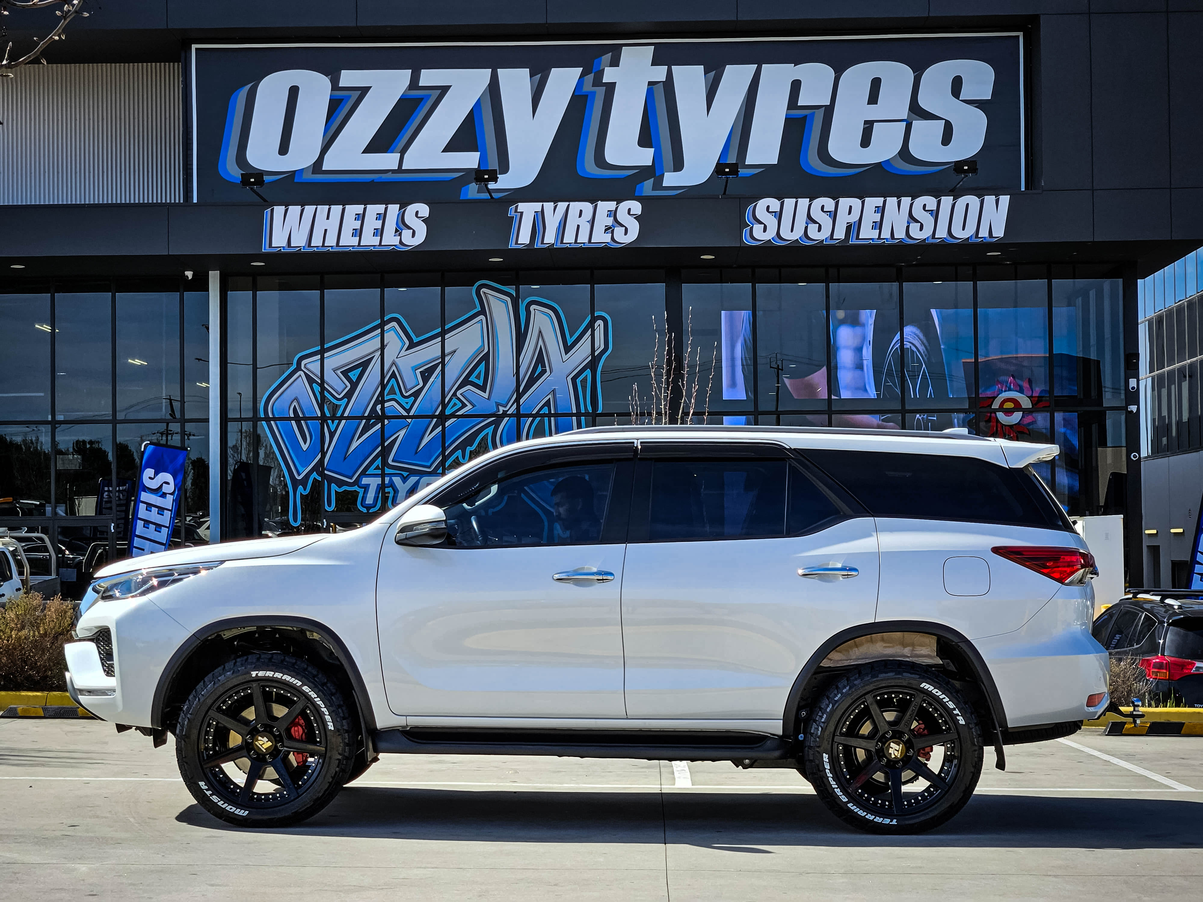 Toyota Fortuner Rims