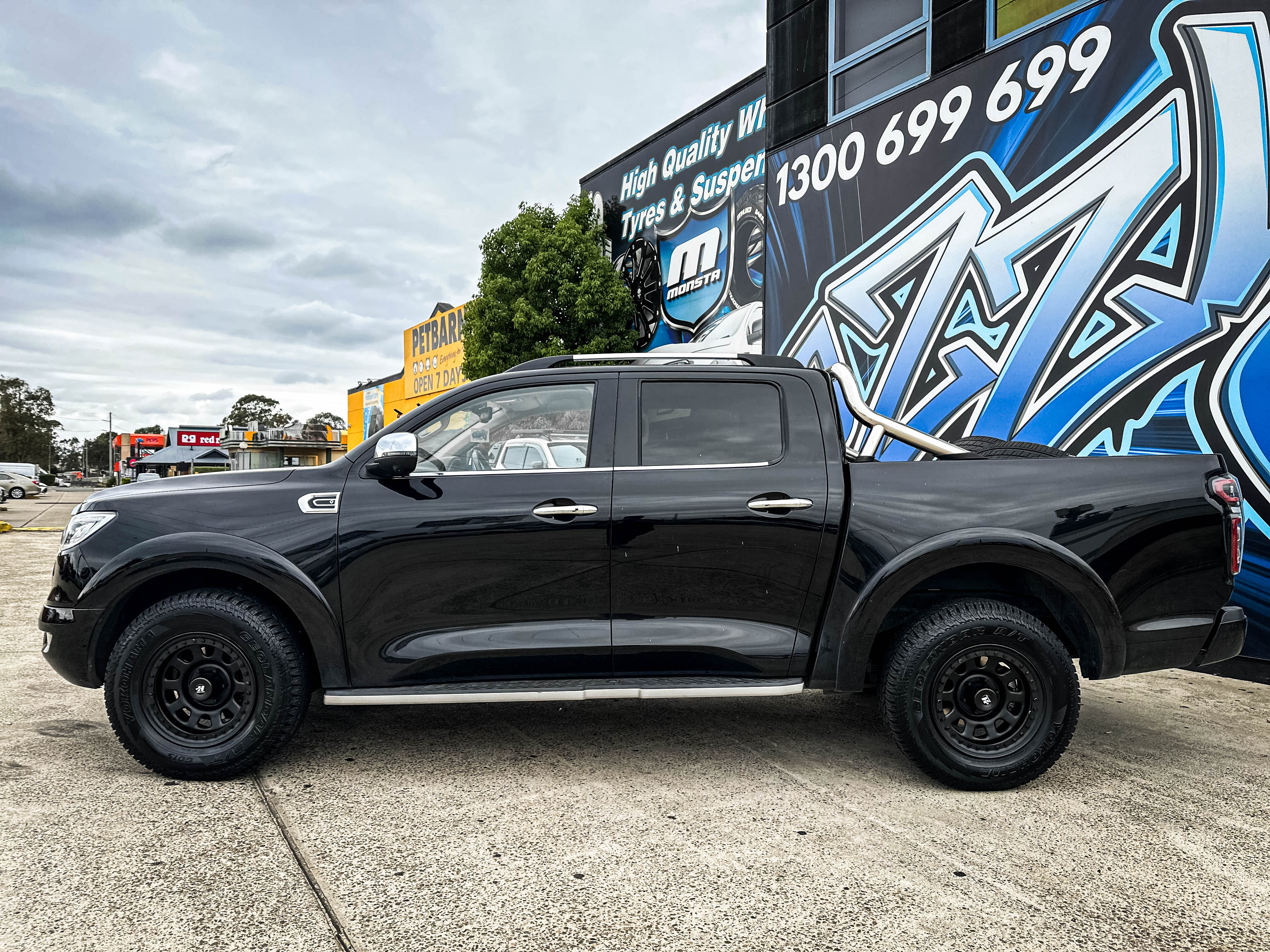 great wall cannon x revolution steel wheel matte black black bolts ...