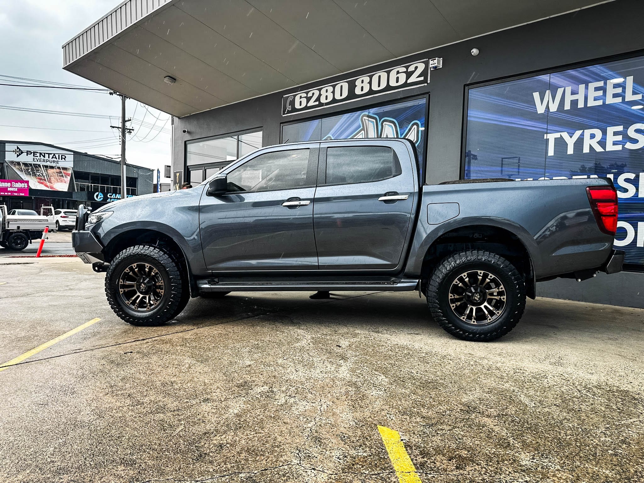 mazda bt-50 hussla ambush bronze tint face wheel #14047