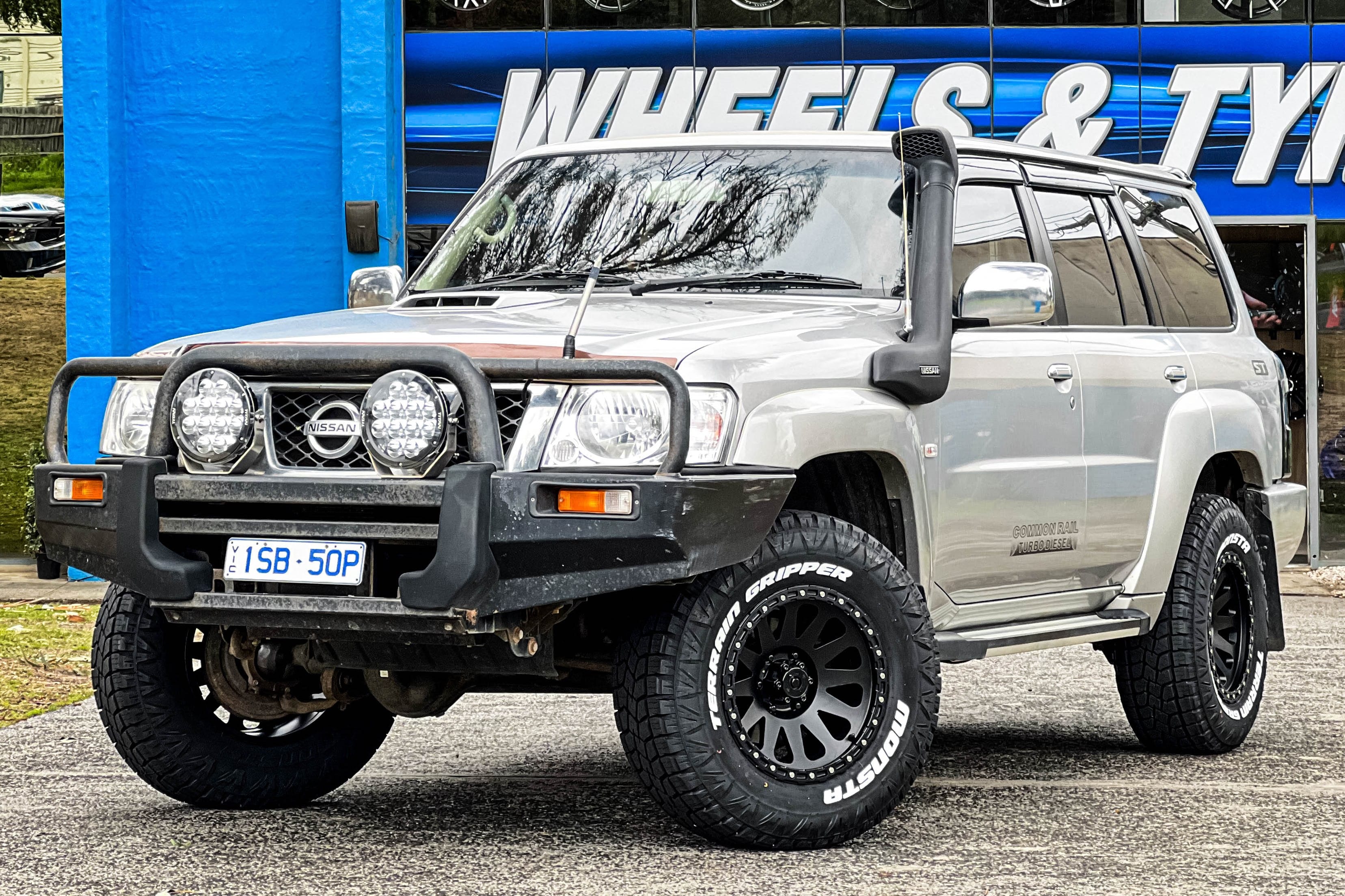 NISSAN PATROL HUSSLA HARDROCK MATTE BLACK CHROME BOLTS Wheel #14100