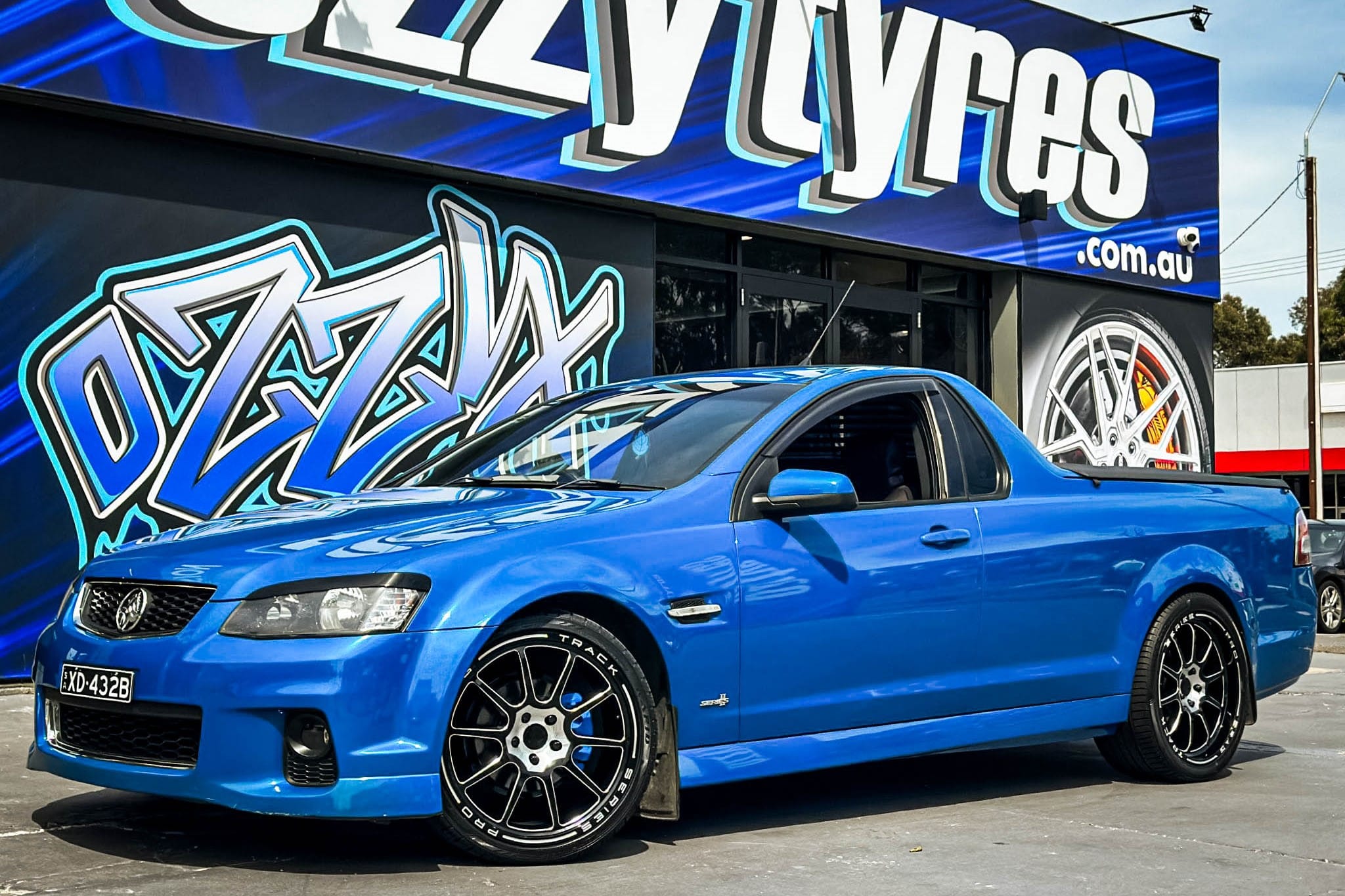HOLDEN COMMODORE PRO DRAG TRACK SERIES GLOSS BLACK MILLED SPOKES MILLED ...