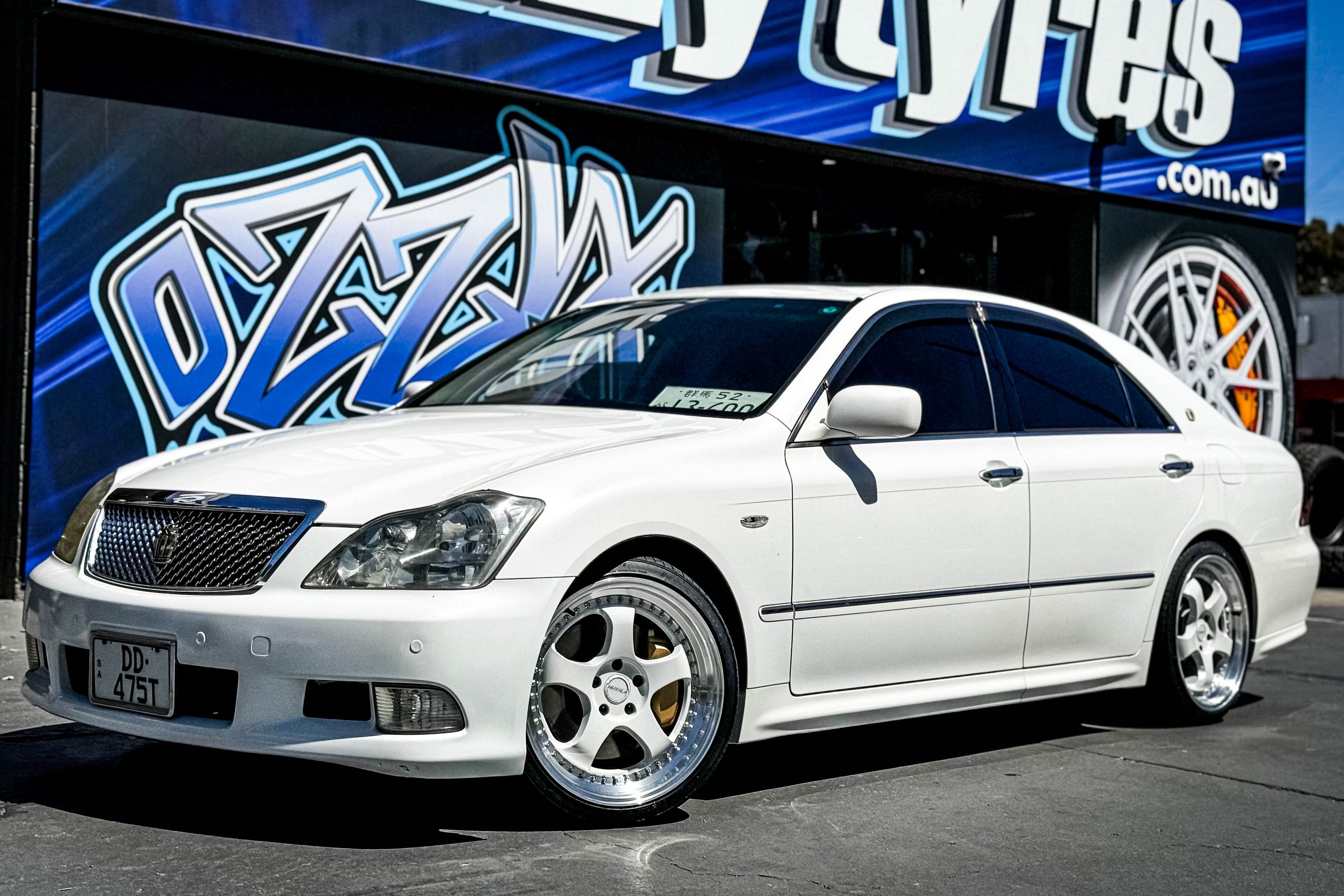 TOYOTA CROWN HUSSLA ZEN GLOSS WHITE CENTRE POLISHED LIP Wheel #14962