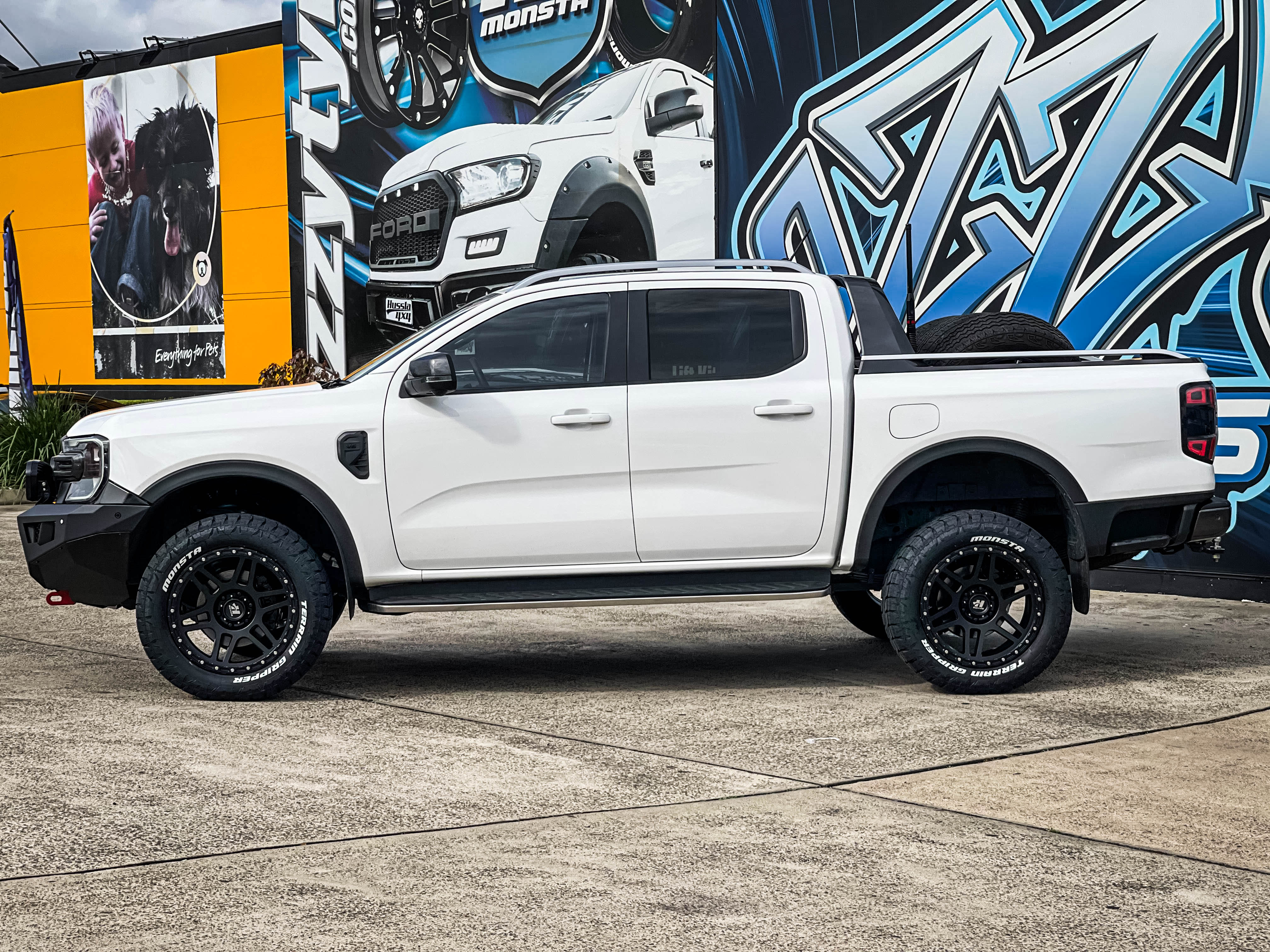 ford everest hussla terror matte black wheel #15191