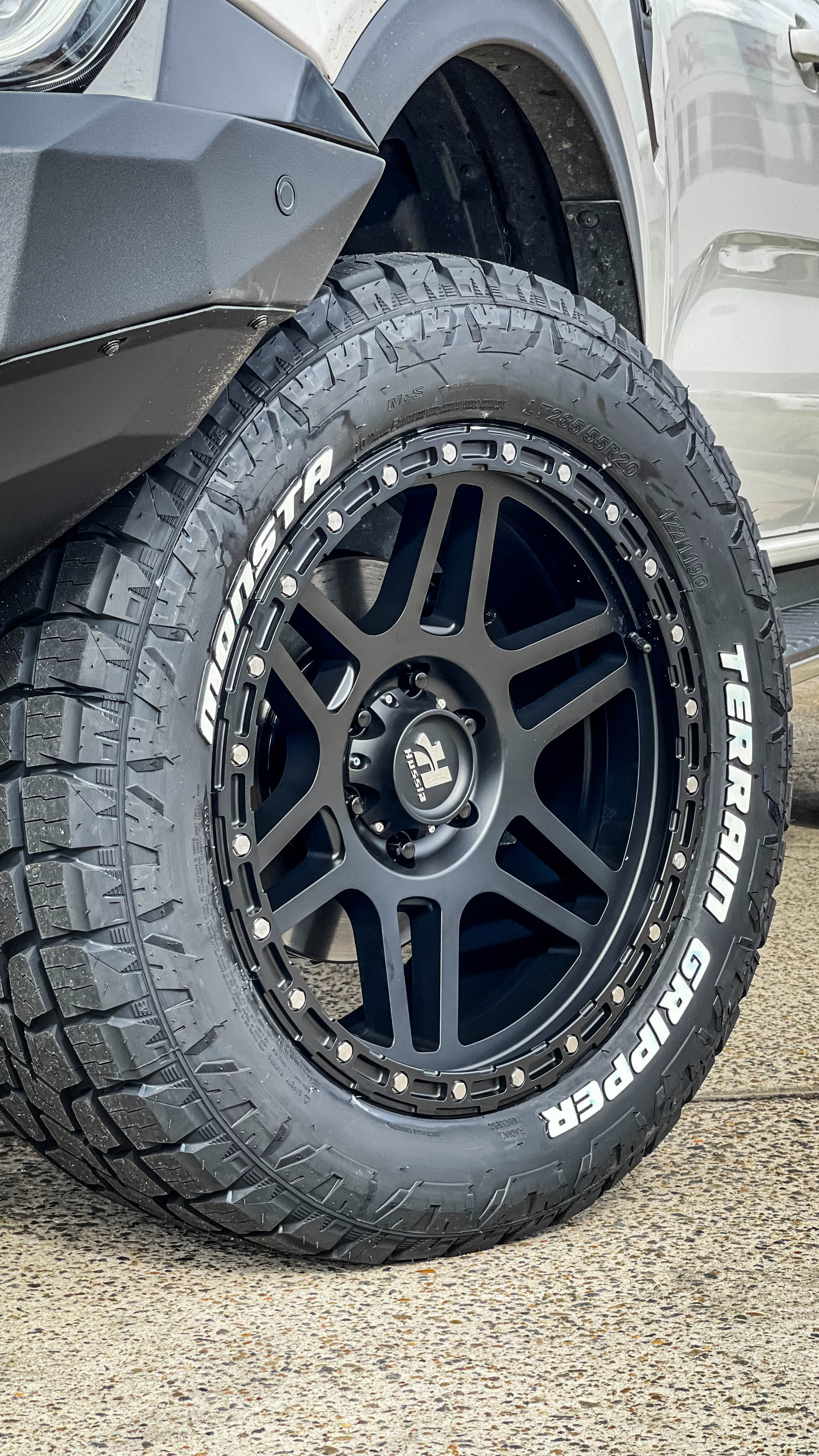 ford everest hussla terror matte black wheel #15191