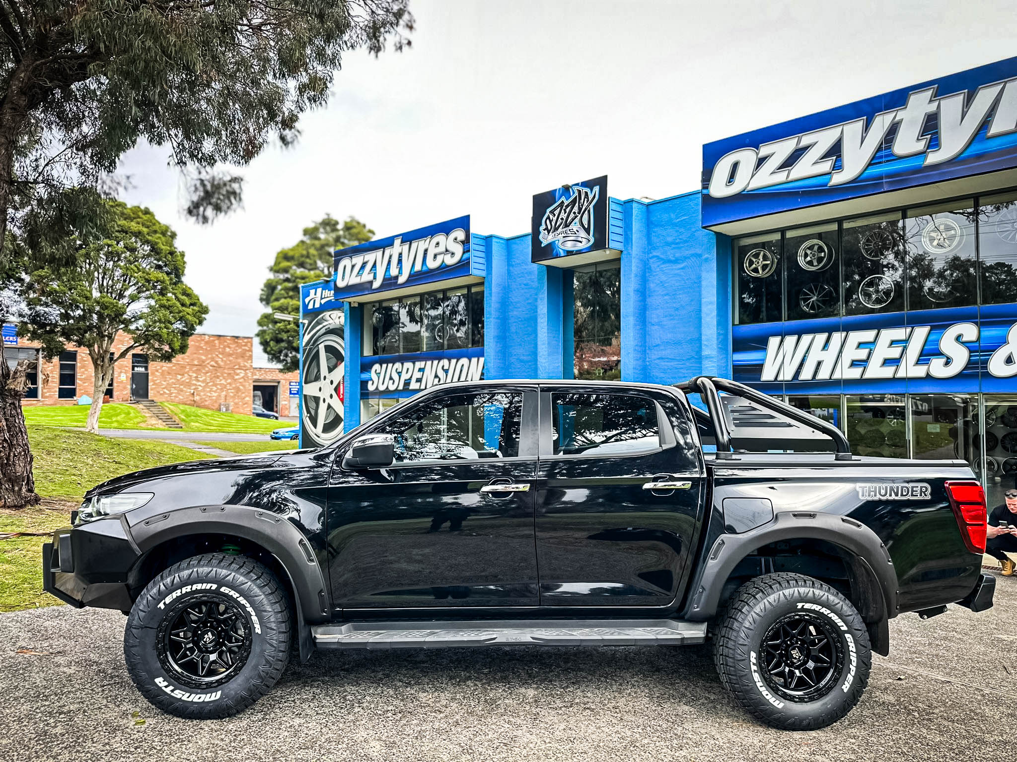 mazda bt-50 hussla cadet gloss black wheel #15380
