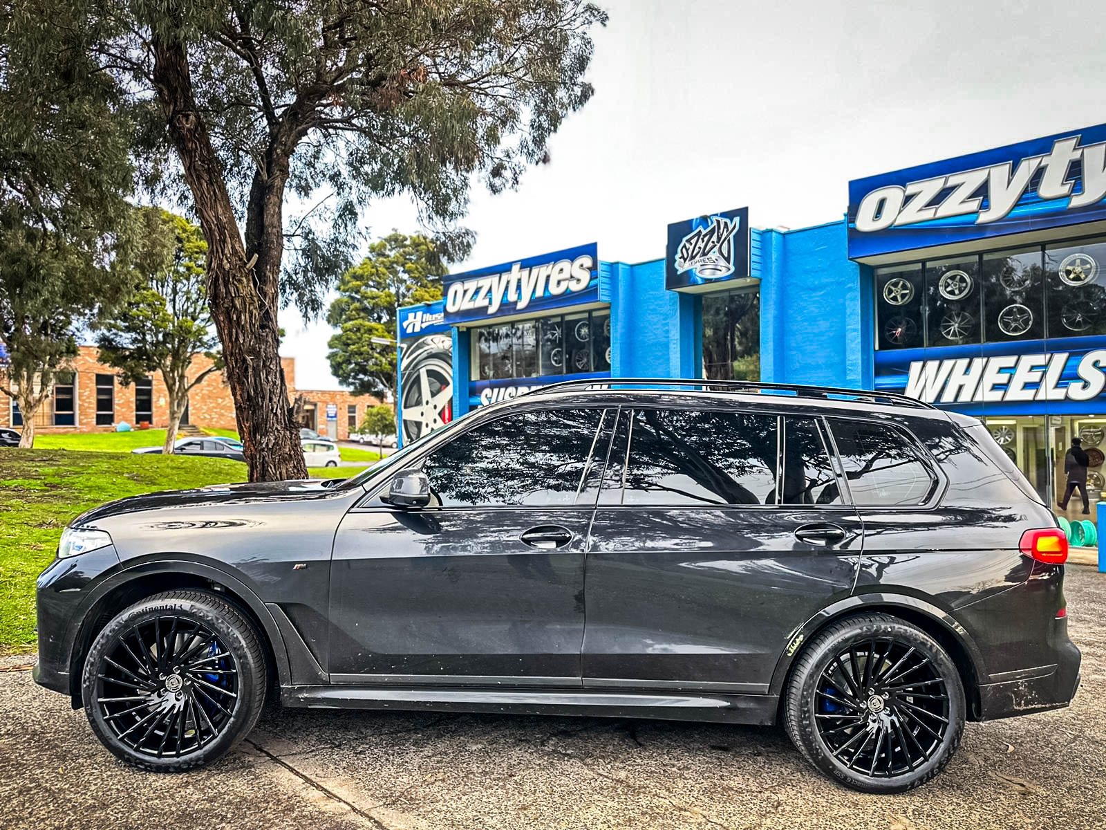 bmw x7 lexani wraith full gloss black wheel #15807