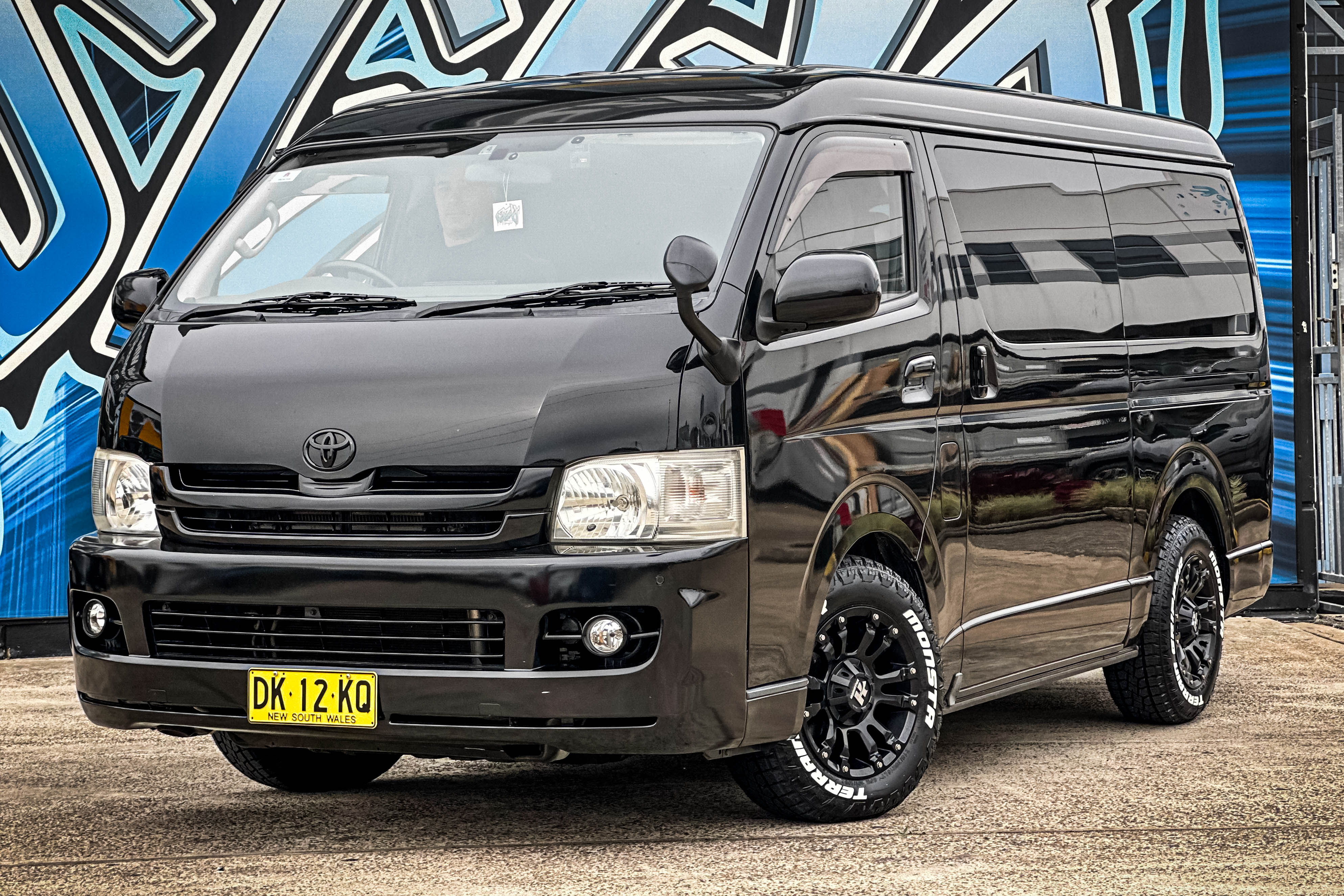 toyota hiace hussla ambush matte black wheel #16165