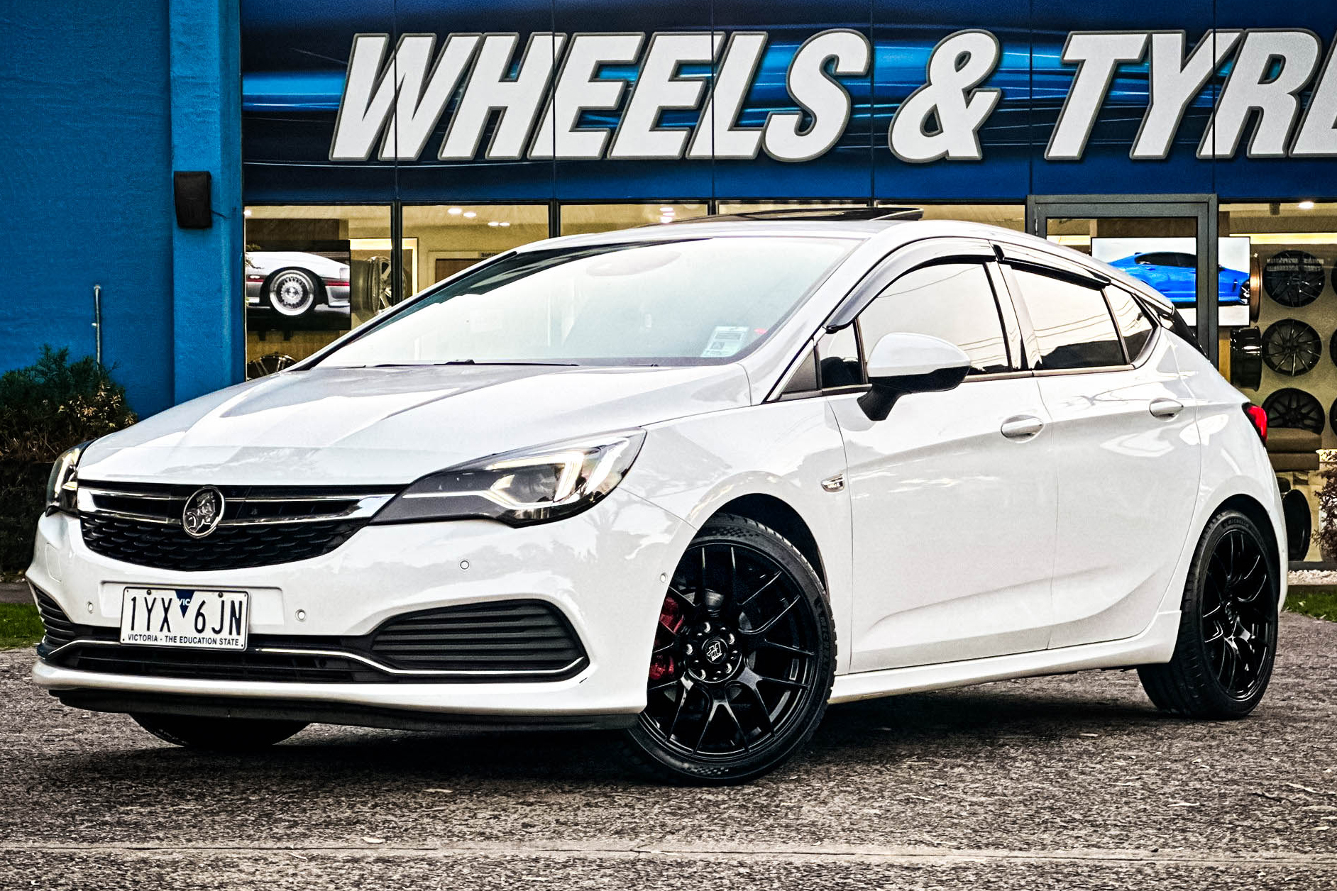 holden astra hussla 030 gloss black wheel #16426