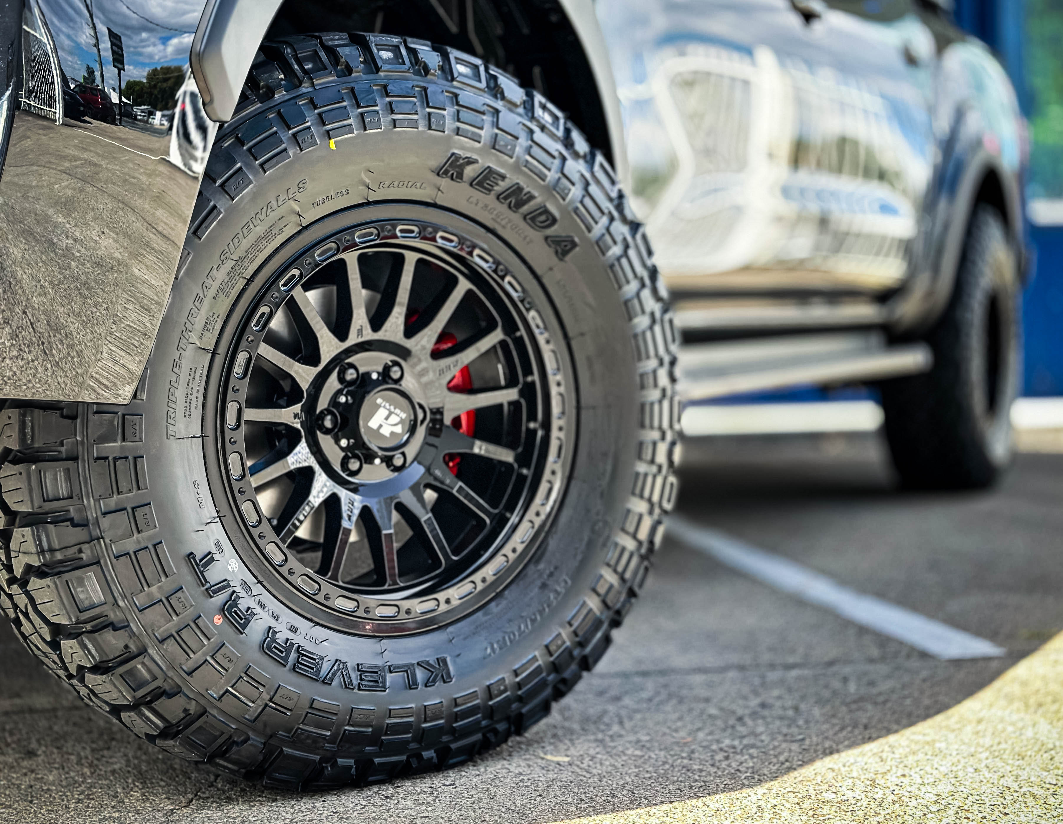 nissan navara hussla rugged race gloss black wheel #16600