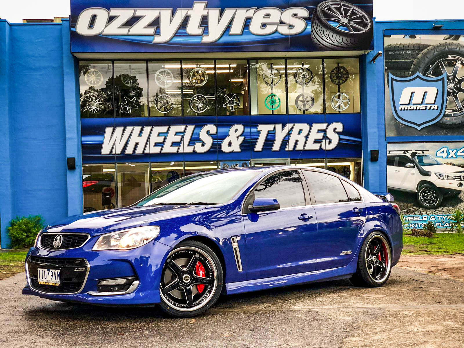 HOLDEN COMMODORE VERTINI DRIFT GLOSS BLACK CHROME LIP #1681