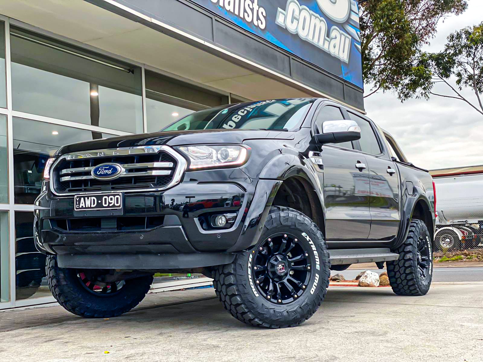 Ford ranger hussla ambush matte black #1754