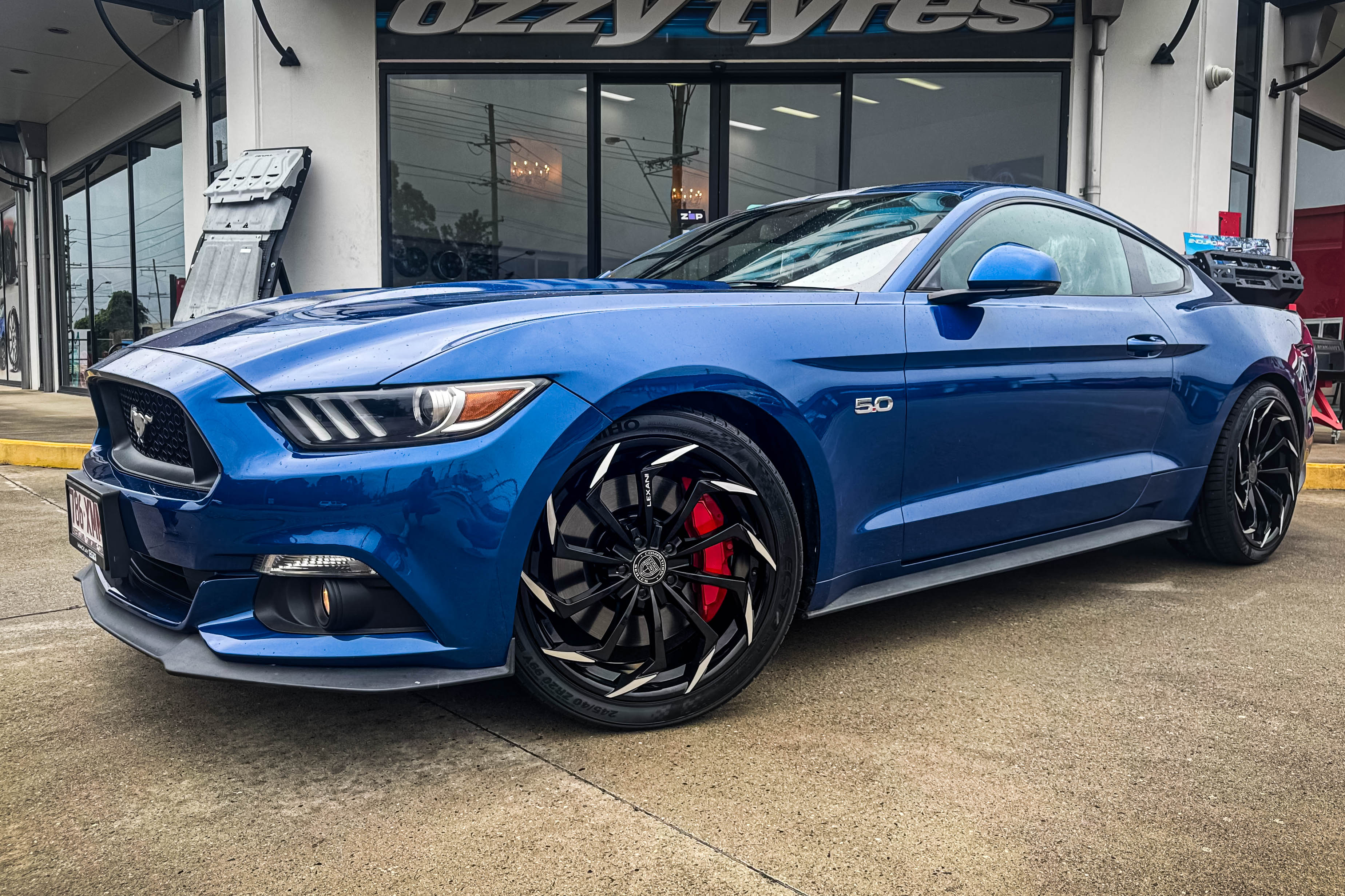 ford mustang lexani static gloss black machined tips wheel #17728