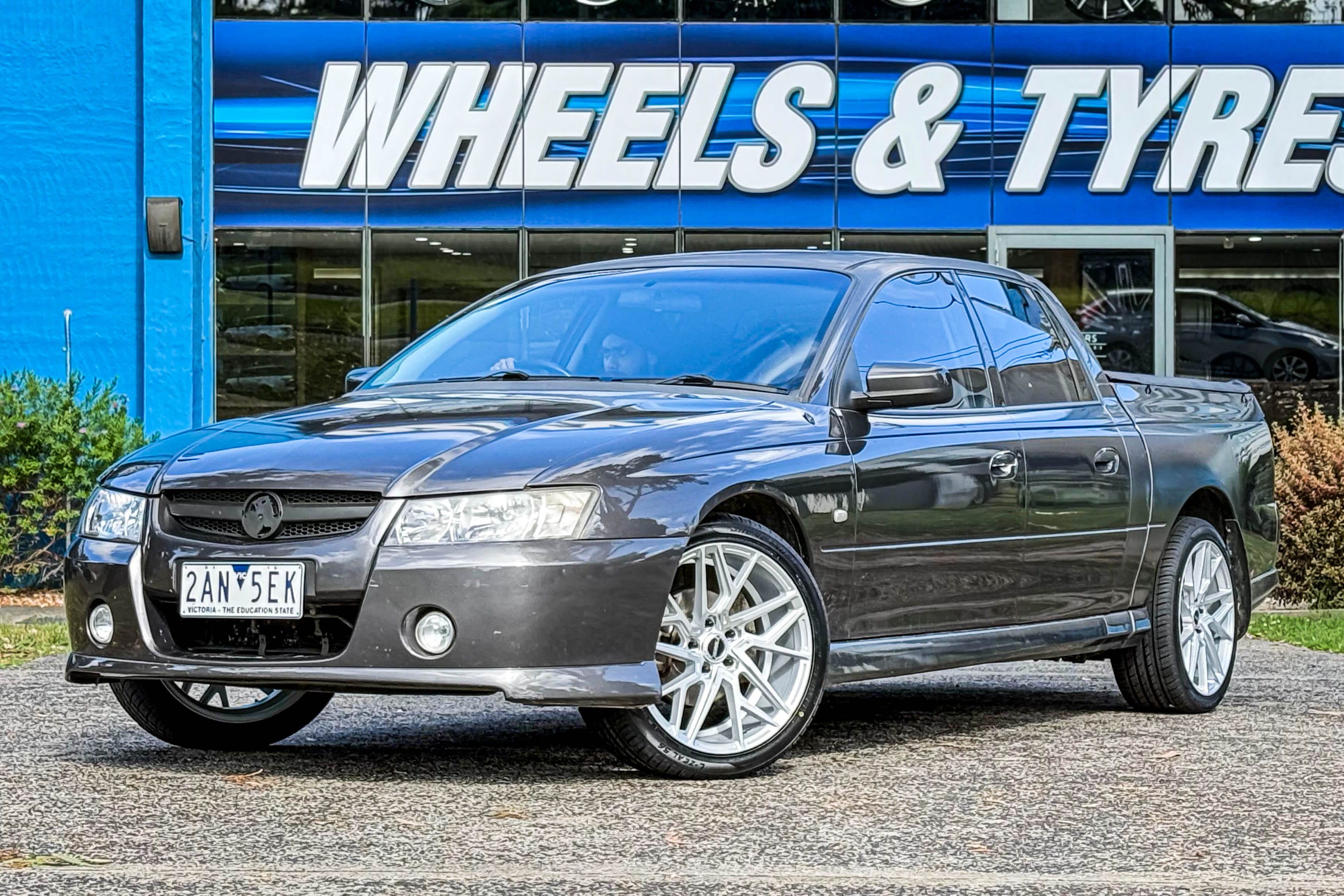holden commodore ute hussla jacques bright silver wheel #18106