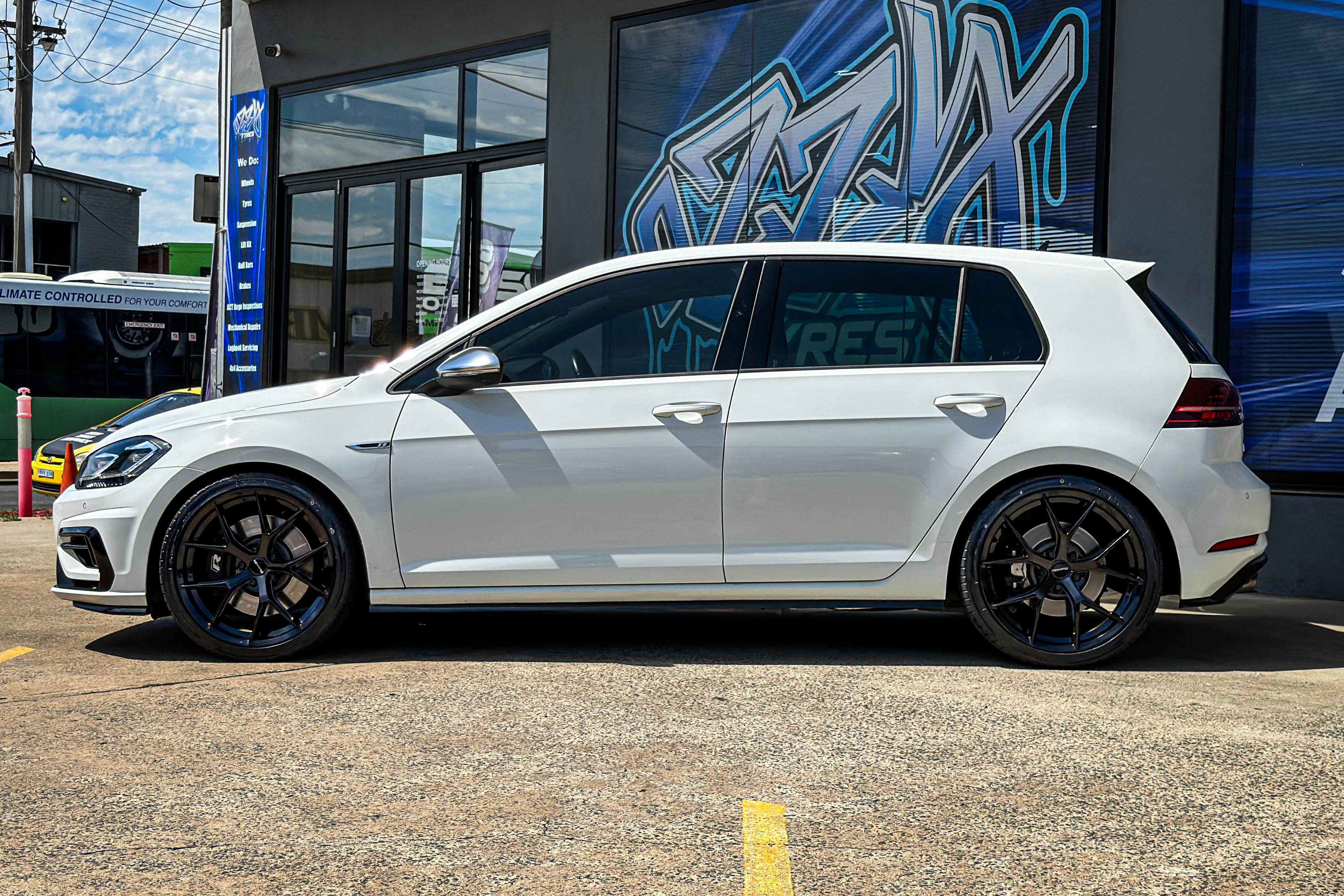 volkswagen golf hussla forged b6 gloss black wheel #18126