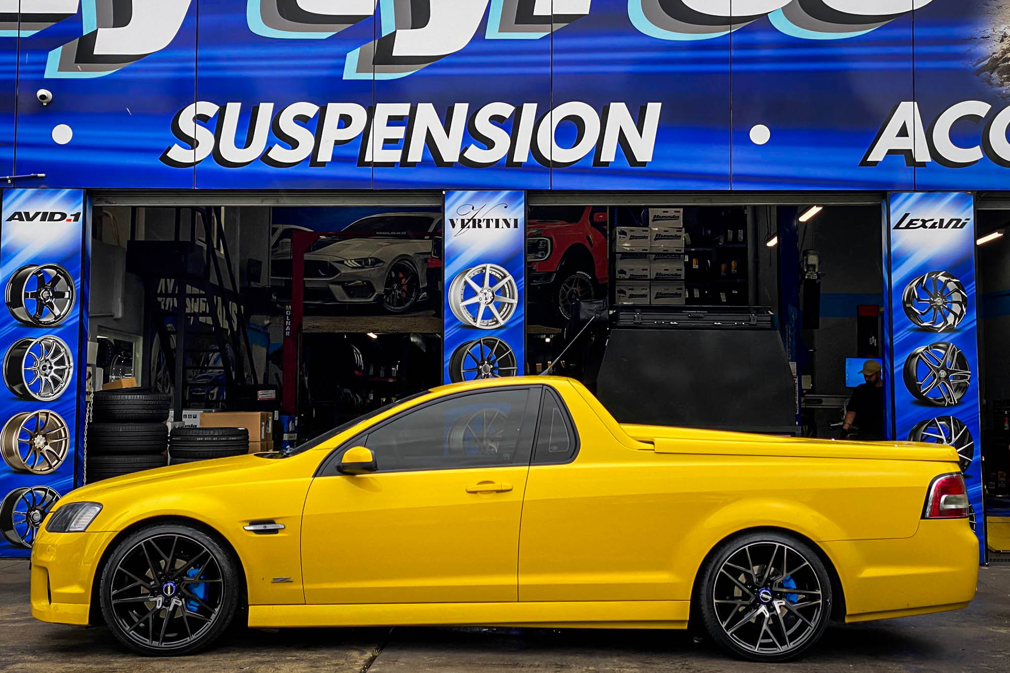 holden commodore ute hussla jacques gloss black dark tint wheel #18146