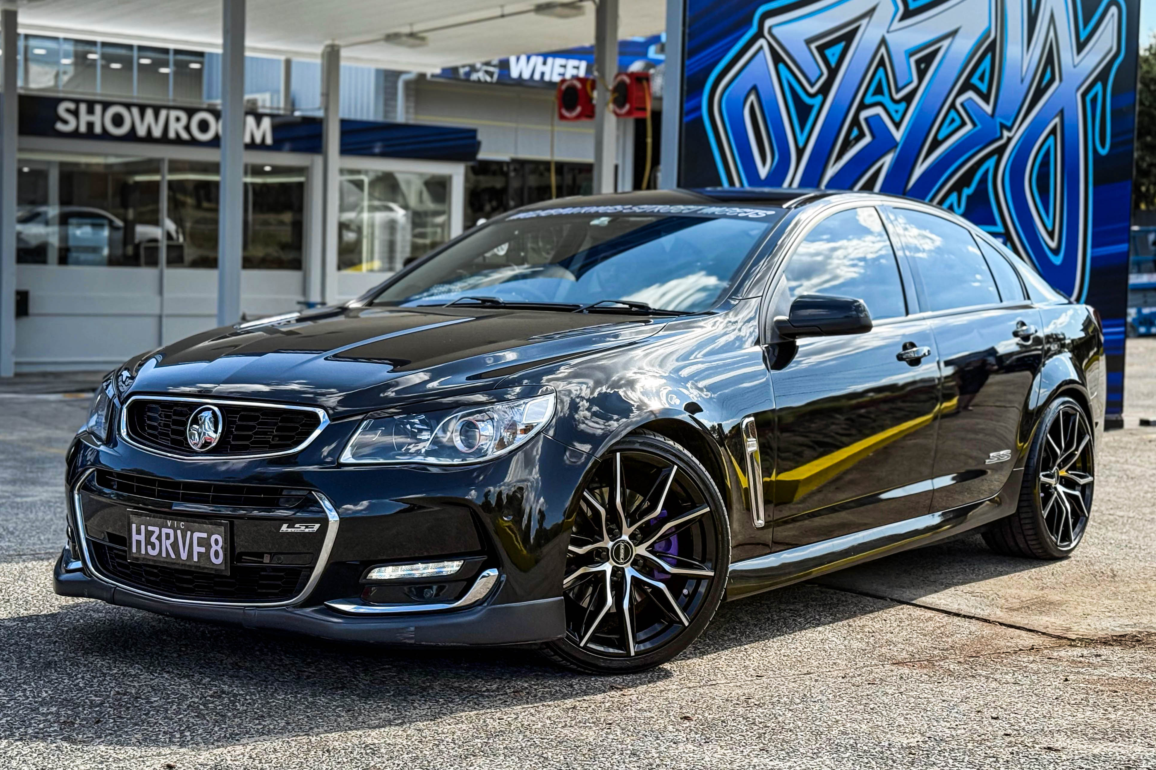 HOLDEN COMMODORE HUSSLA MEDUSA GLOSS BLACK MACHINED FACE Wheel #18258