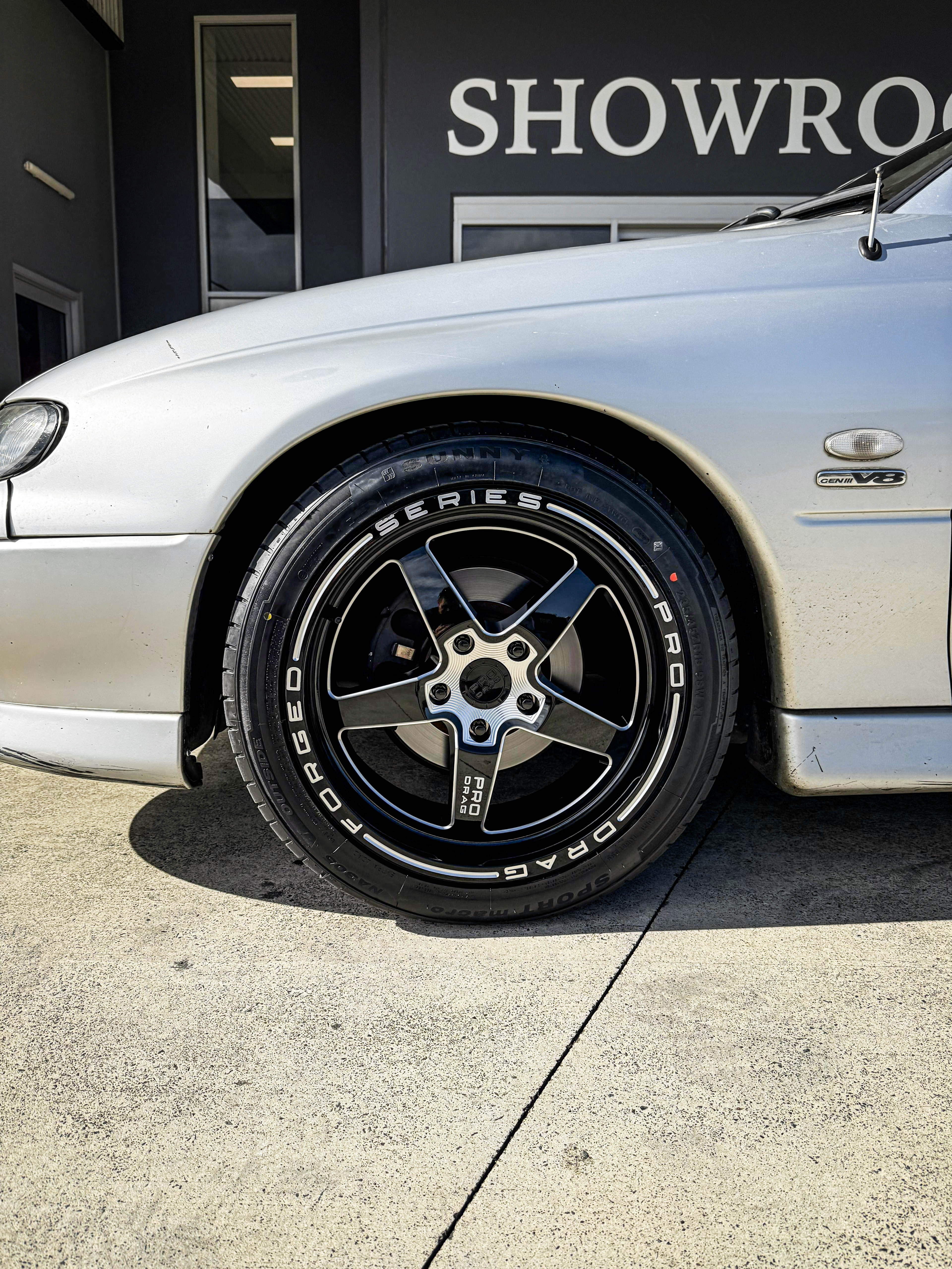 holden commodore pro drag pd1 black lip wheel #18307
