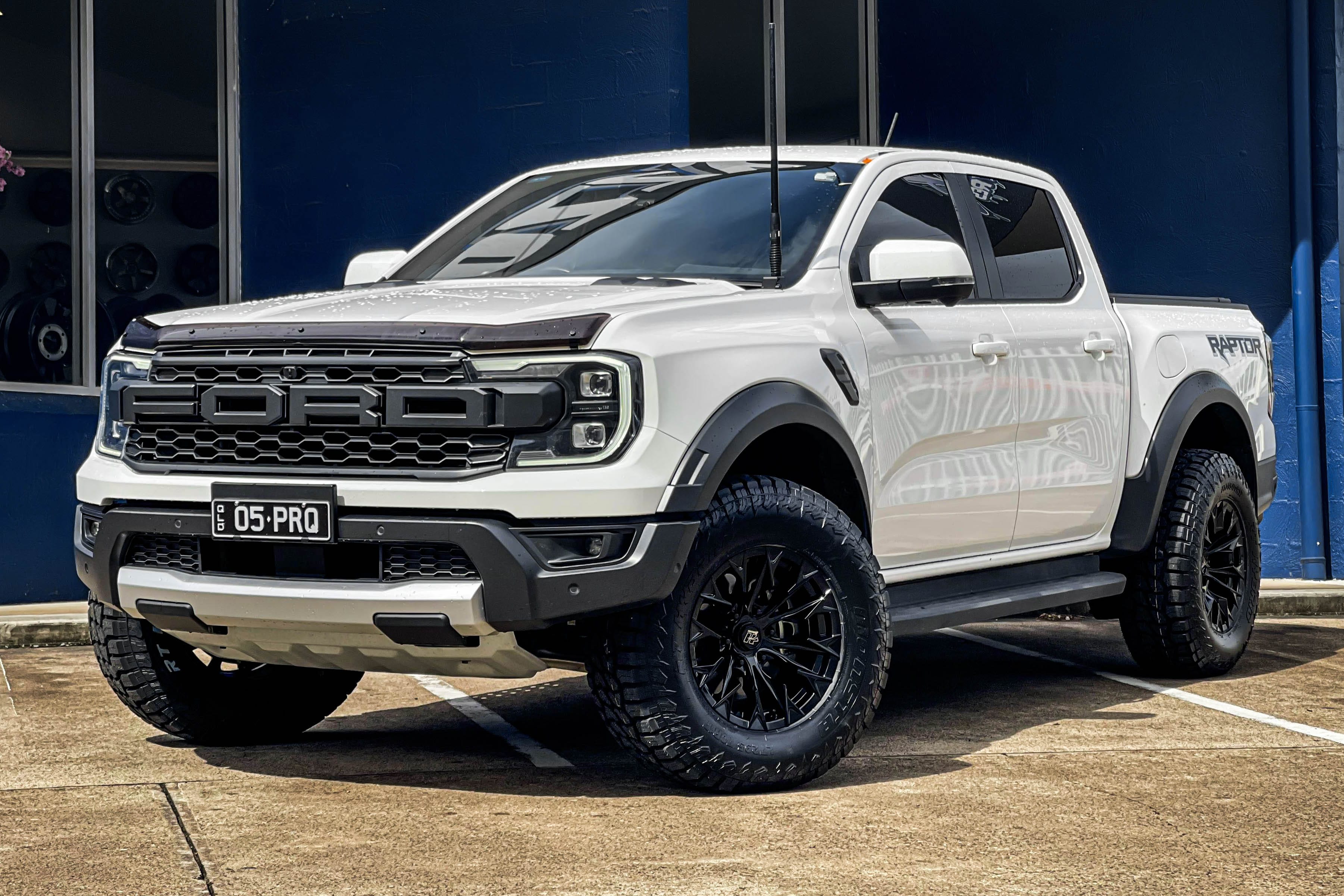 FORD RANGER RAPTOR HUSSLA PHANTOM GLOSS BLACK Wheel #18951