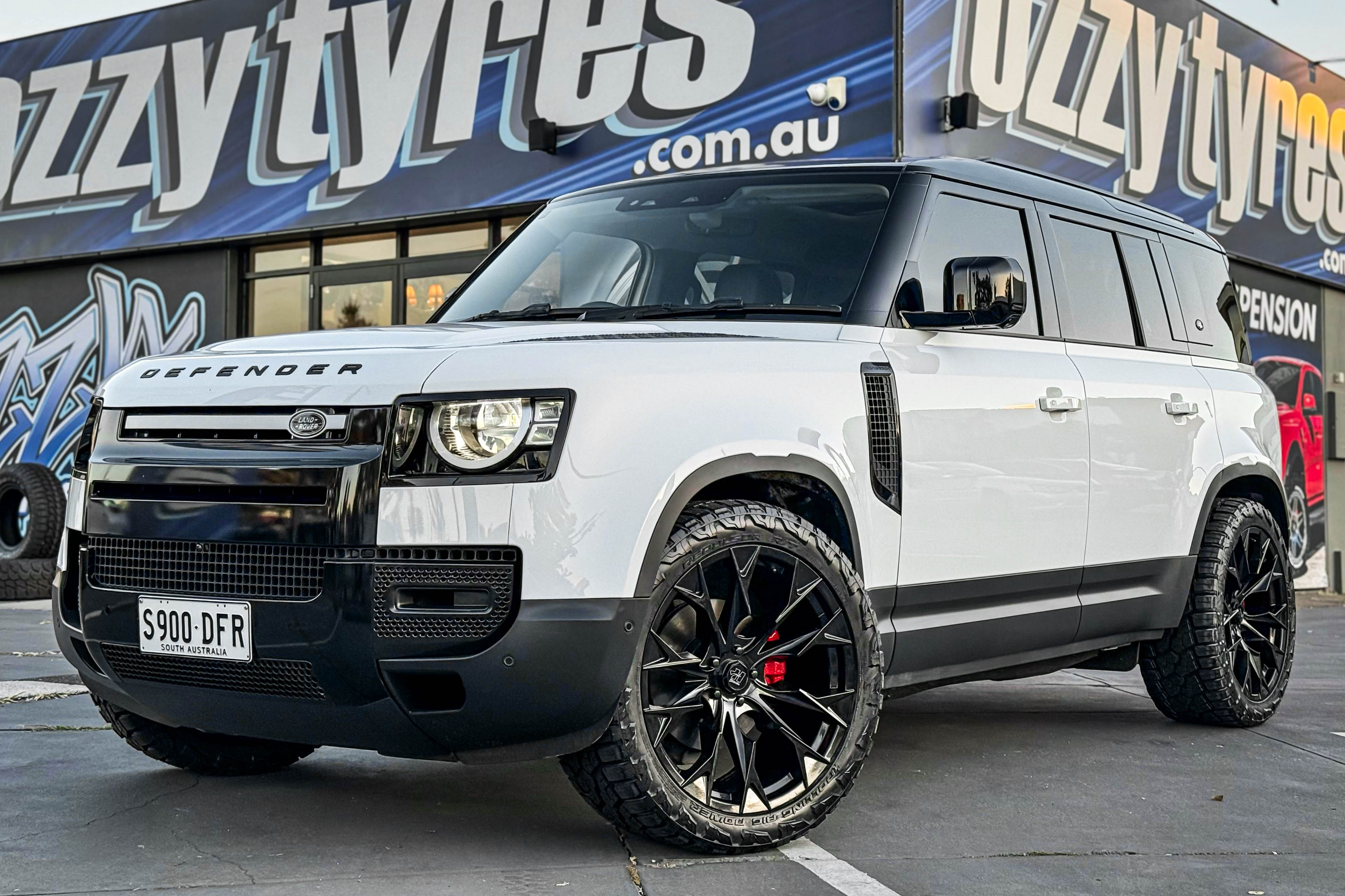 LAND ROVER DEFENDER HUSSLA PHANTOM GLOSS BLACK Wheel #19245