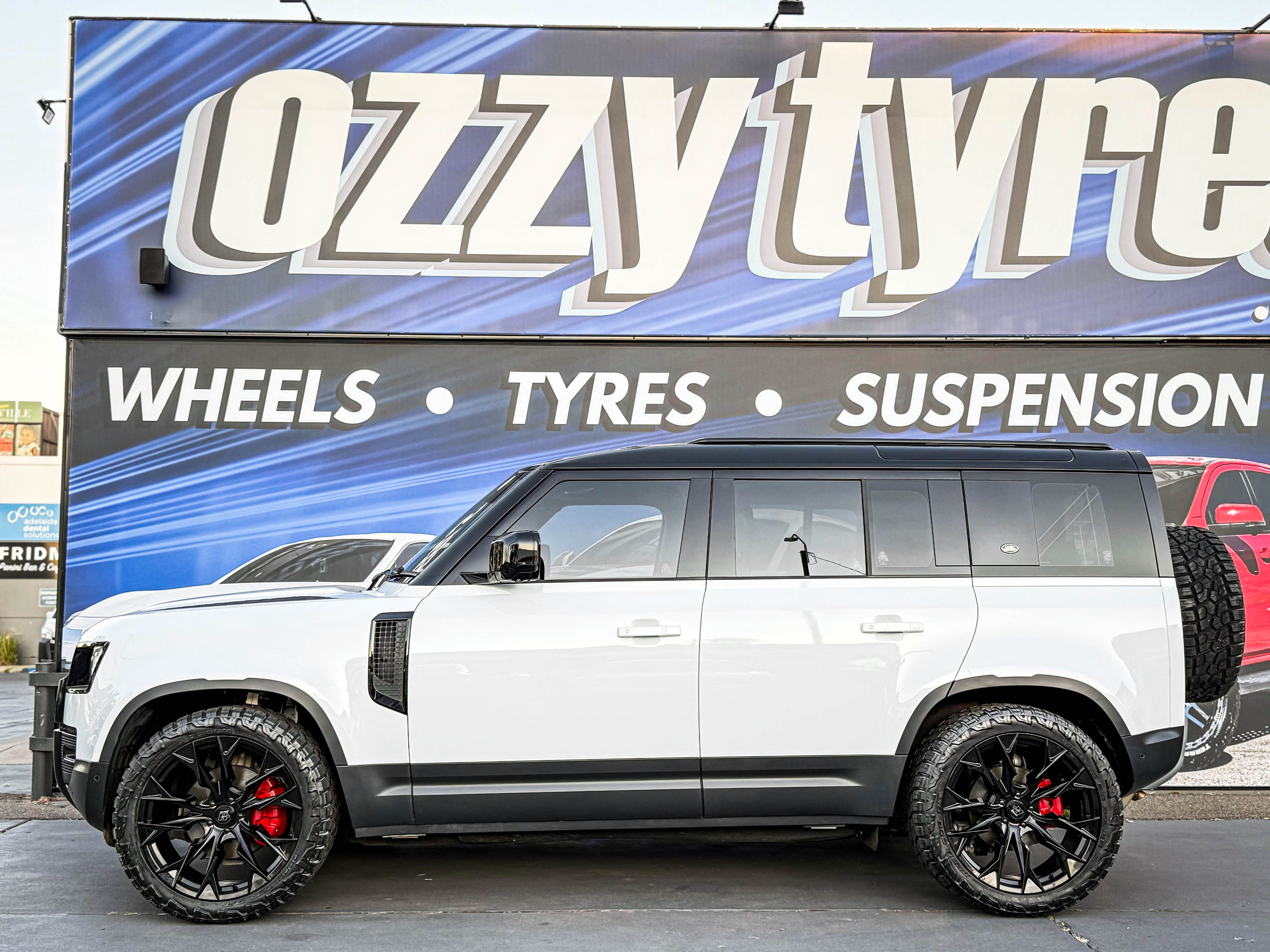 land rover defender hussla phantom gloss black wheel #19245