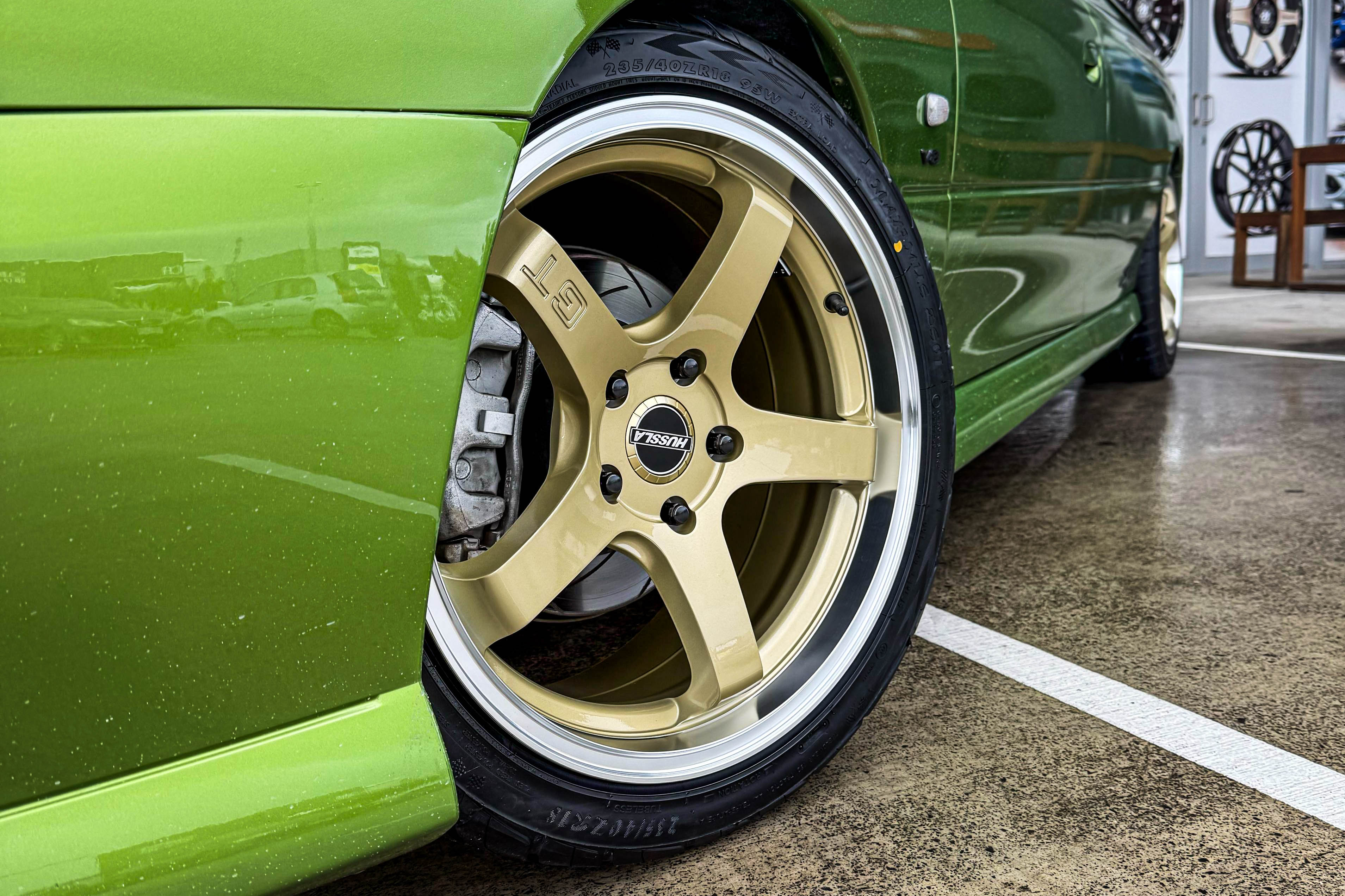 holden commodore ute hussla gt gold polished lip wheel #19288