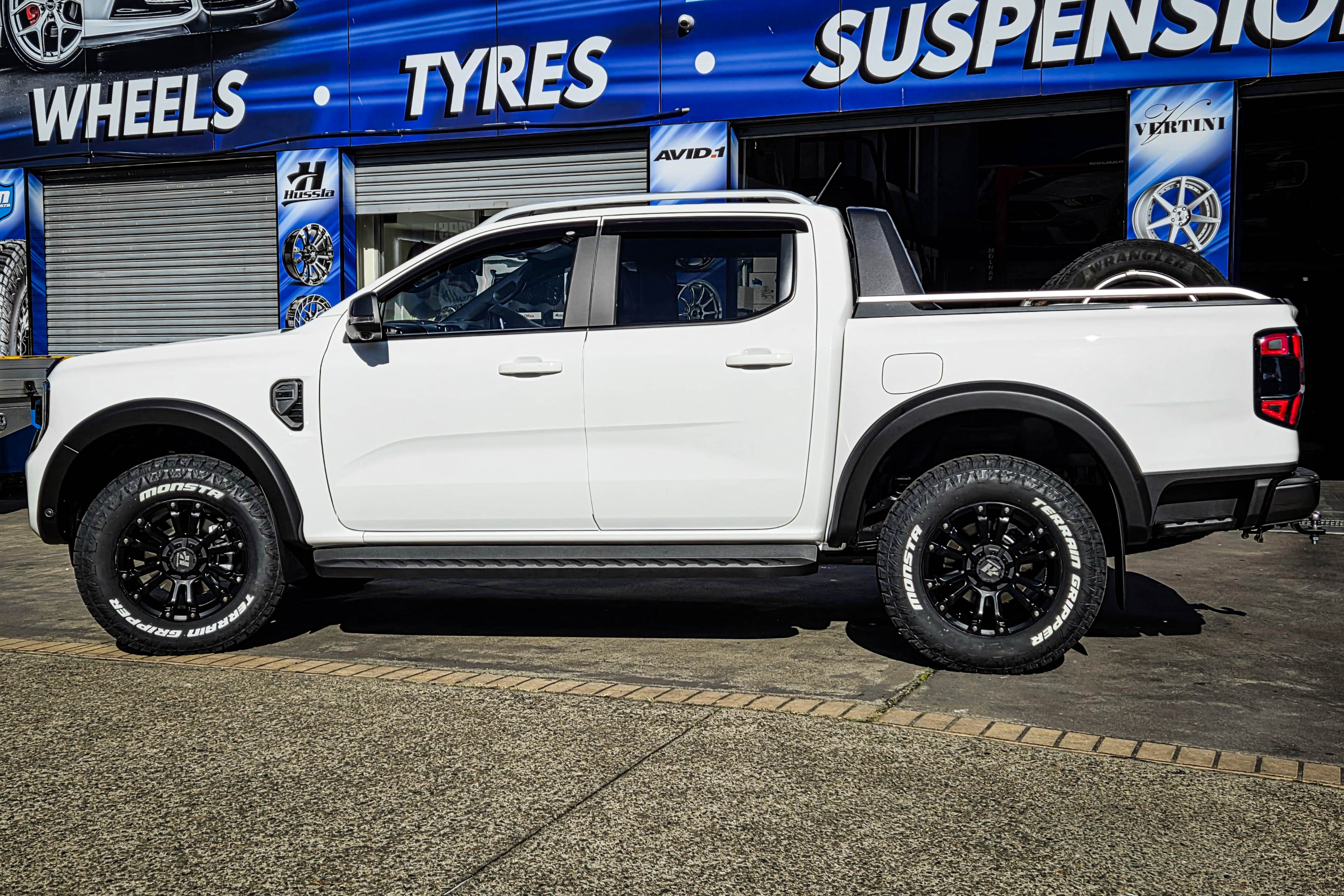 ford ranger hussla ambush matte black wheel #19782