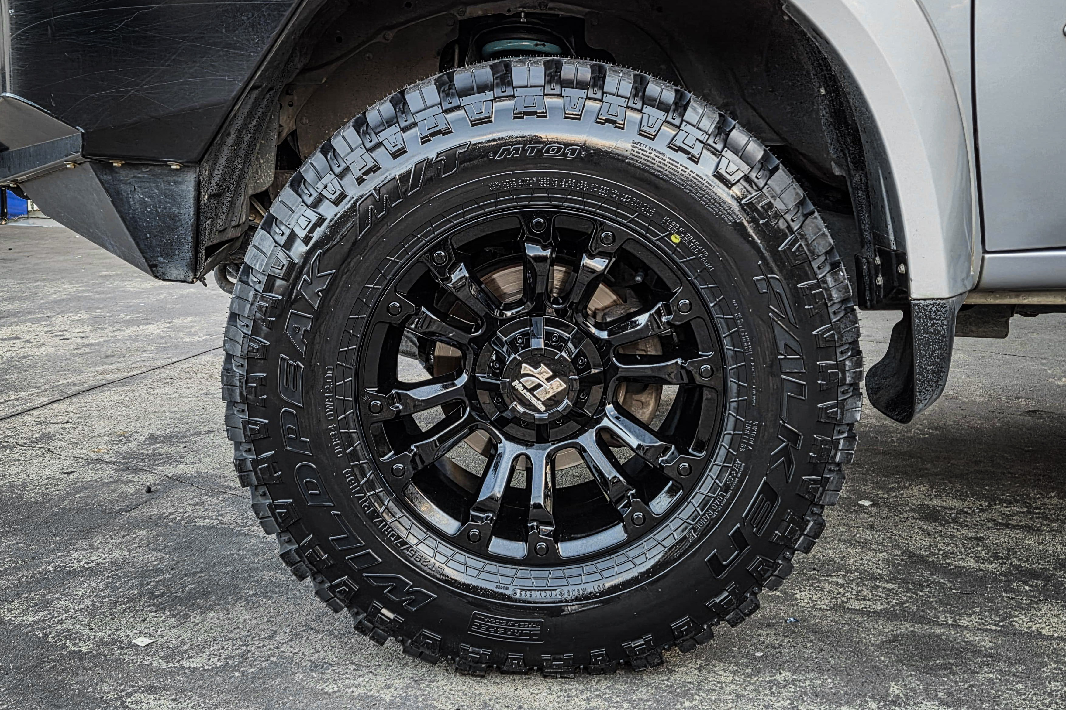 mitsubishi triton hussla ambush full gloss black wheel #20102