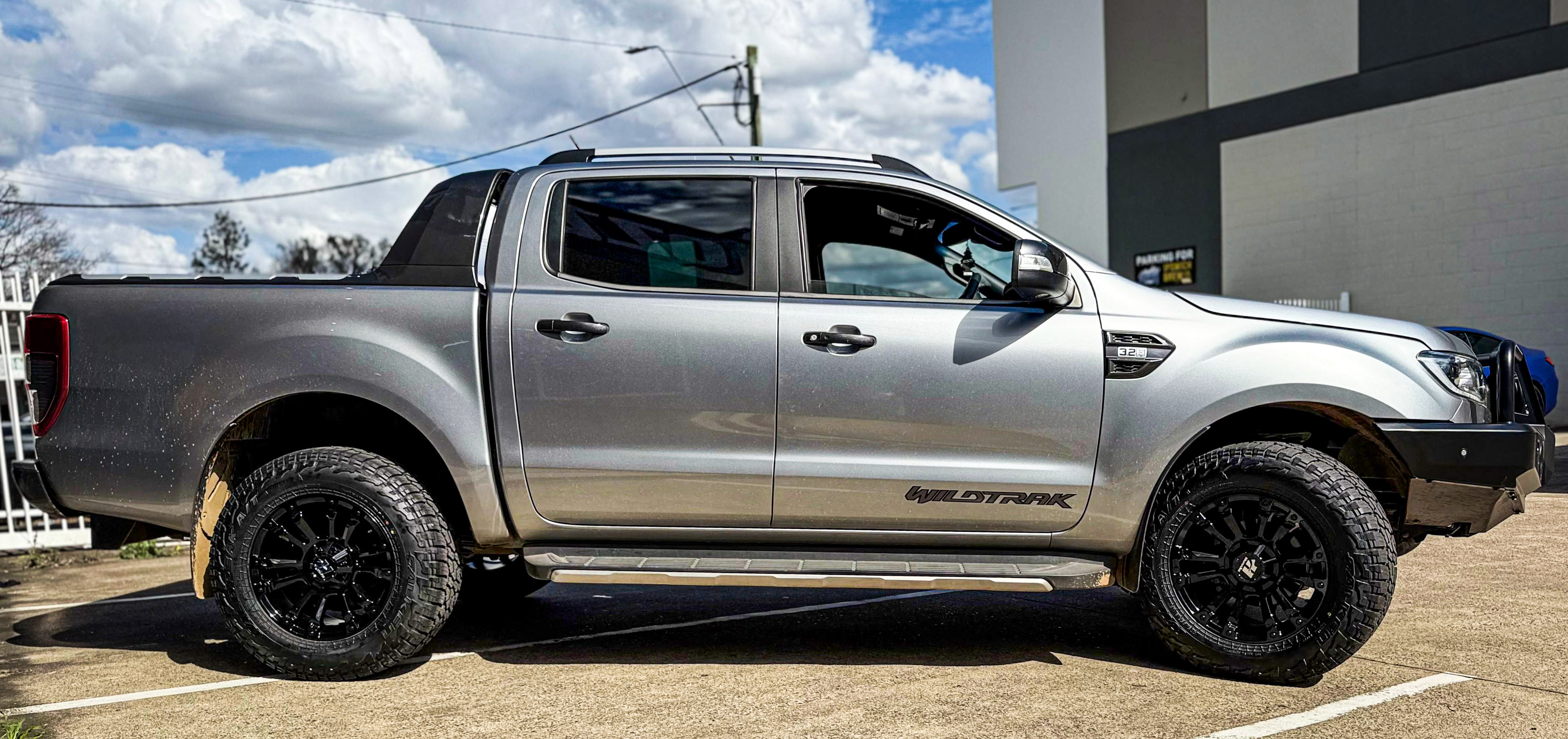 ford ranger hussla ambush full gloss black wheel #20358