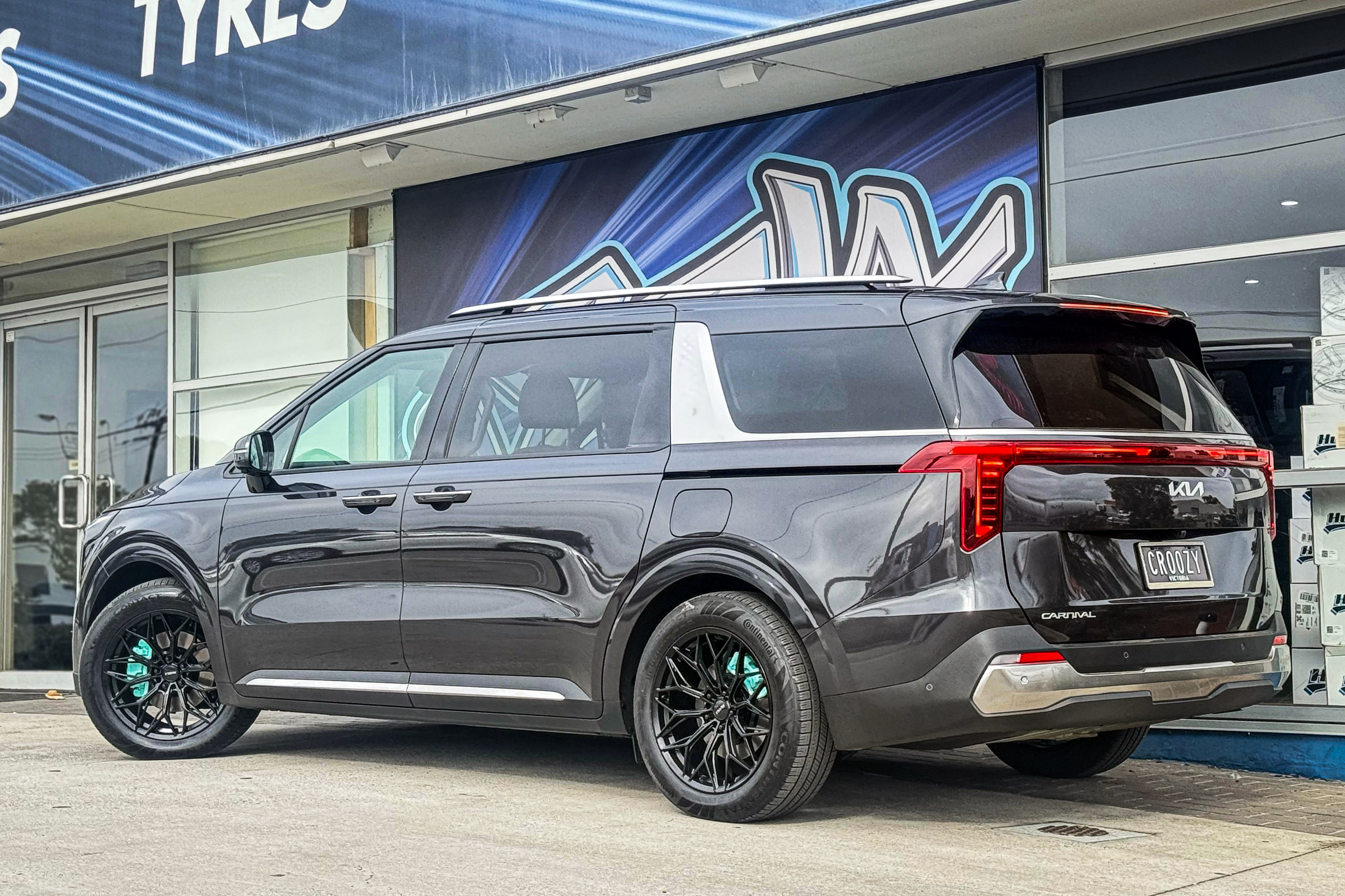 kia carnival hussla lamine satin black wheel #20520