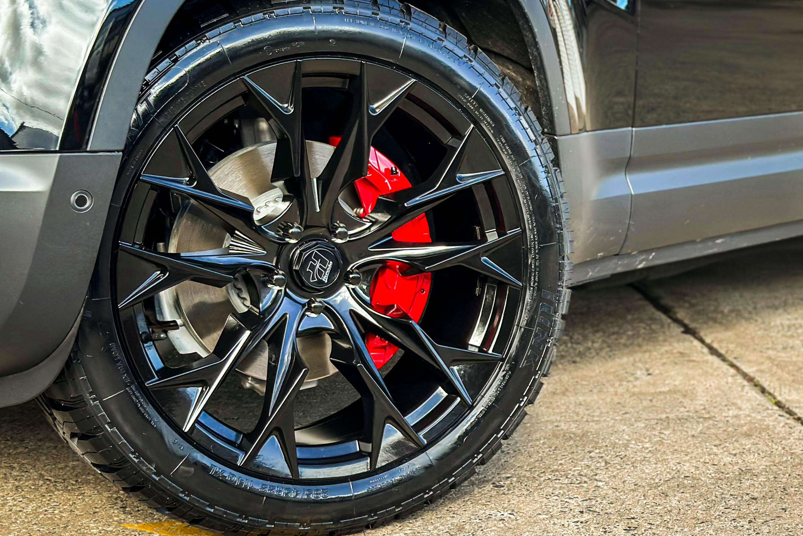 land rover defender hussla phantom gloss black wheel #20530
