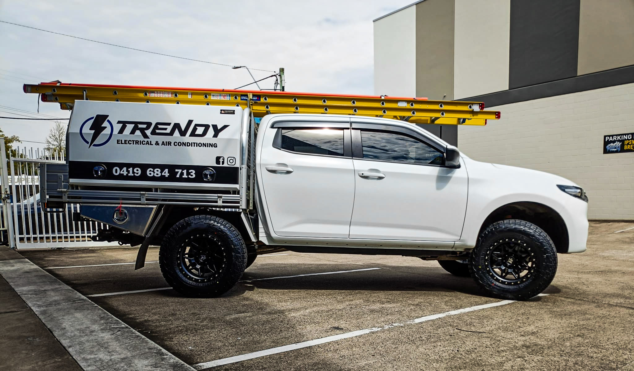 mazda bt-50 hussla cadet matte black wheel #20617