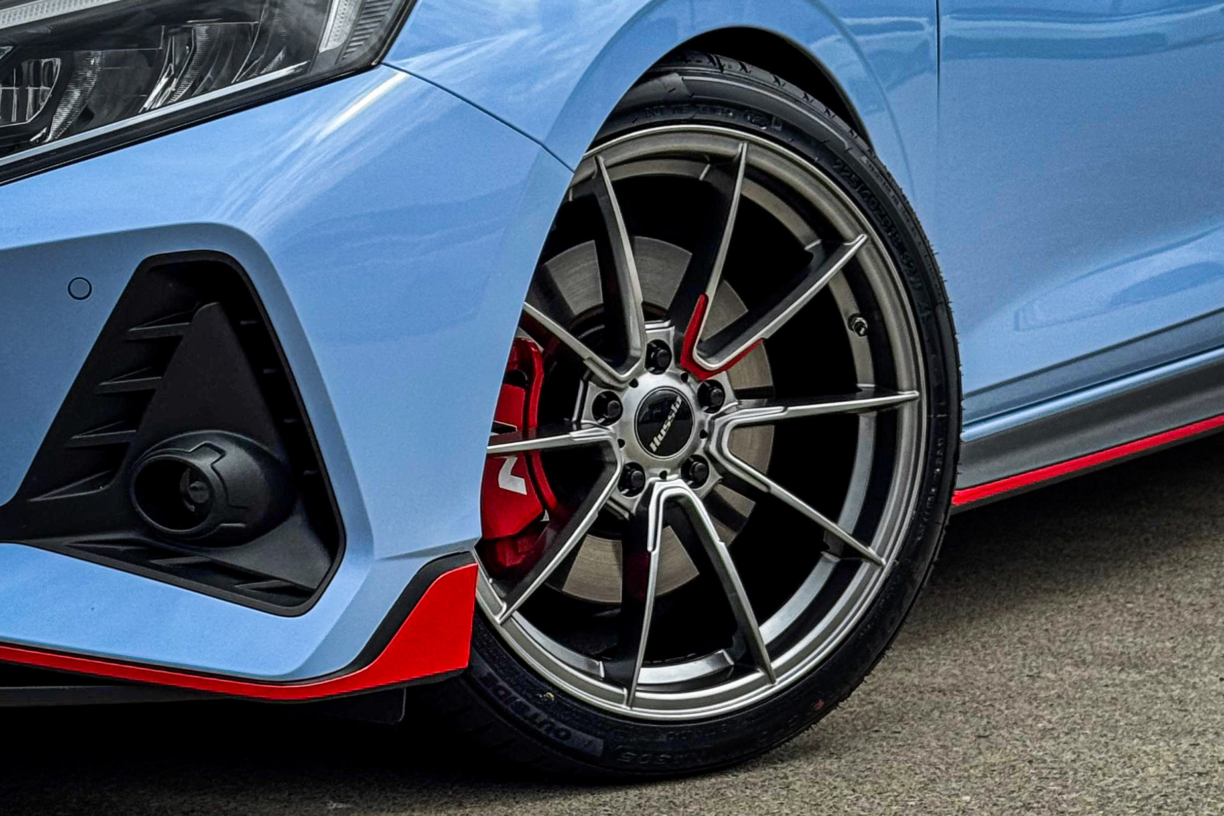 hyundai i20 n hussla zenki hyper diamond candy red accent wheel #20692