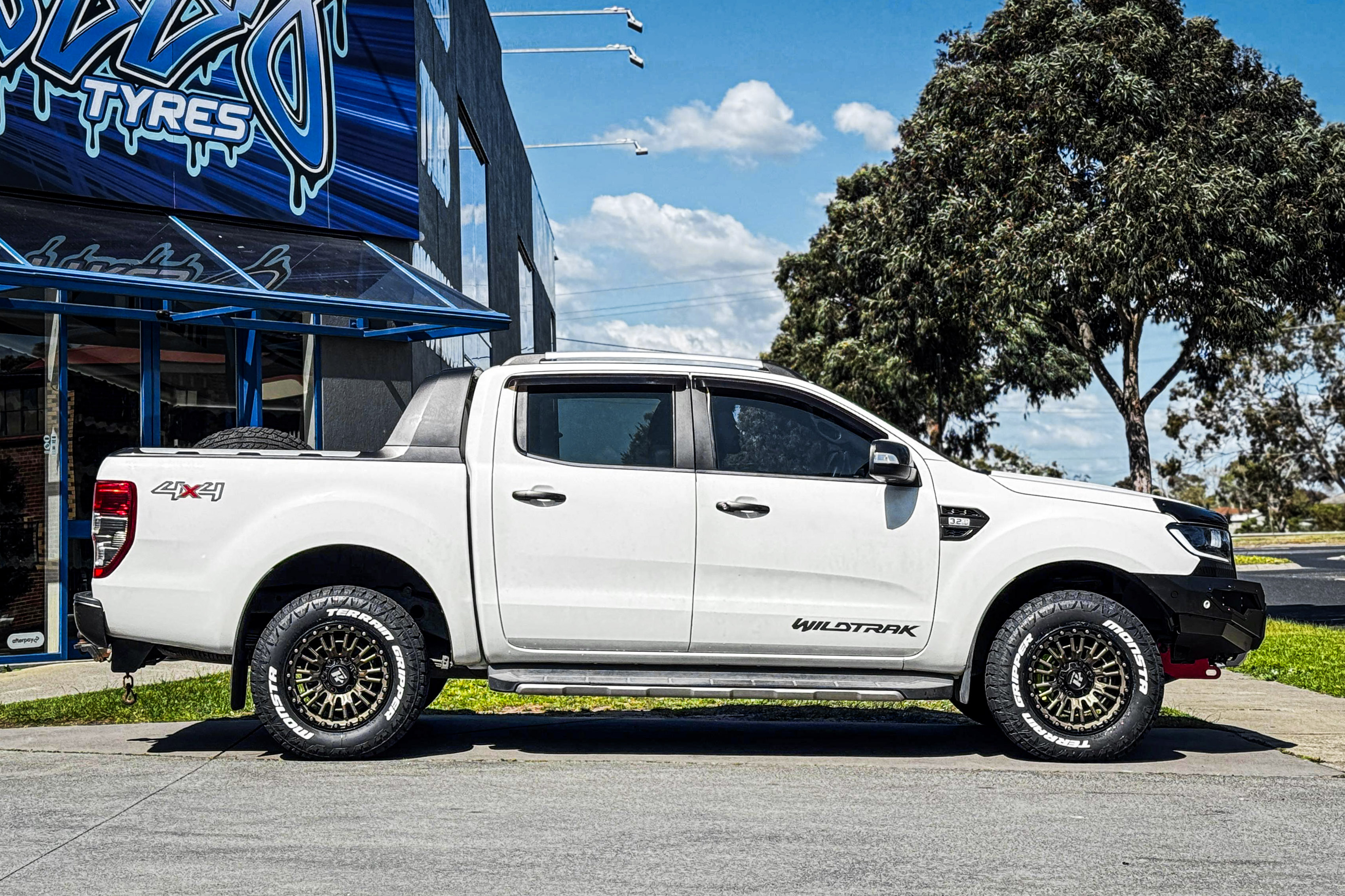 ford ranger hussla snyper matte bronze black lip wheel #20760