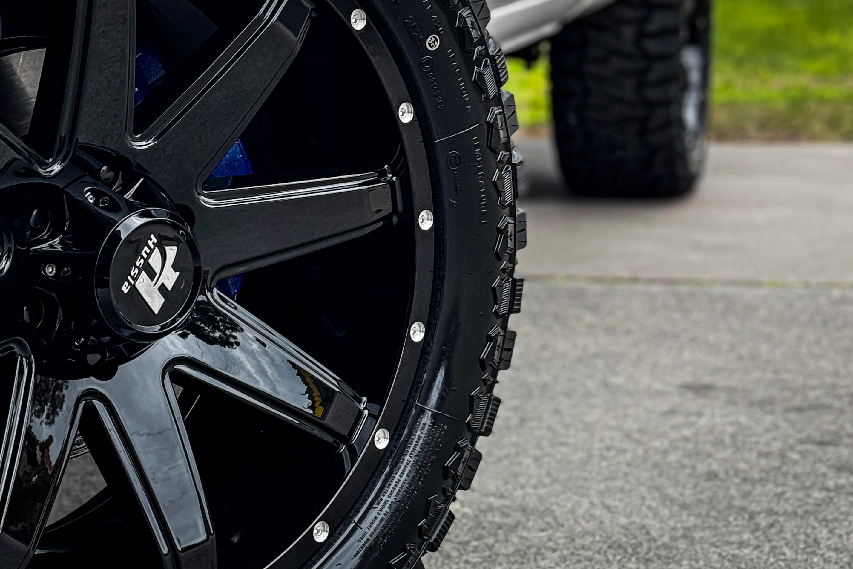 kia tasman hussla gatling gloss black wheel #20858