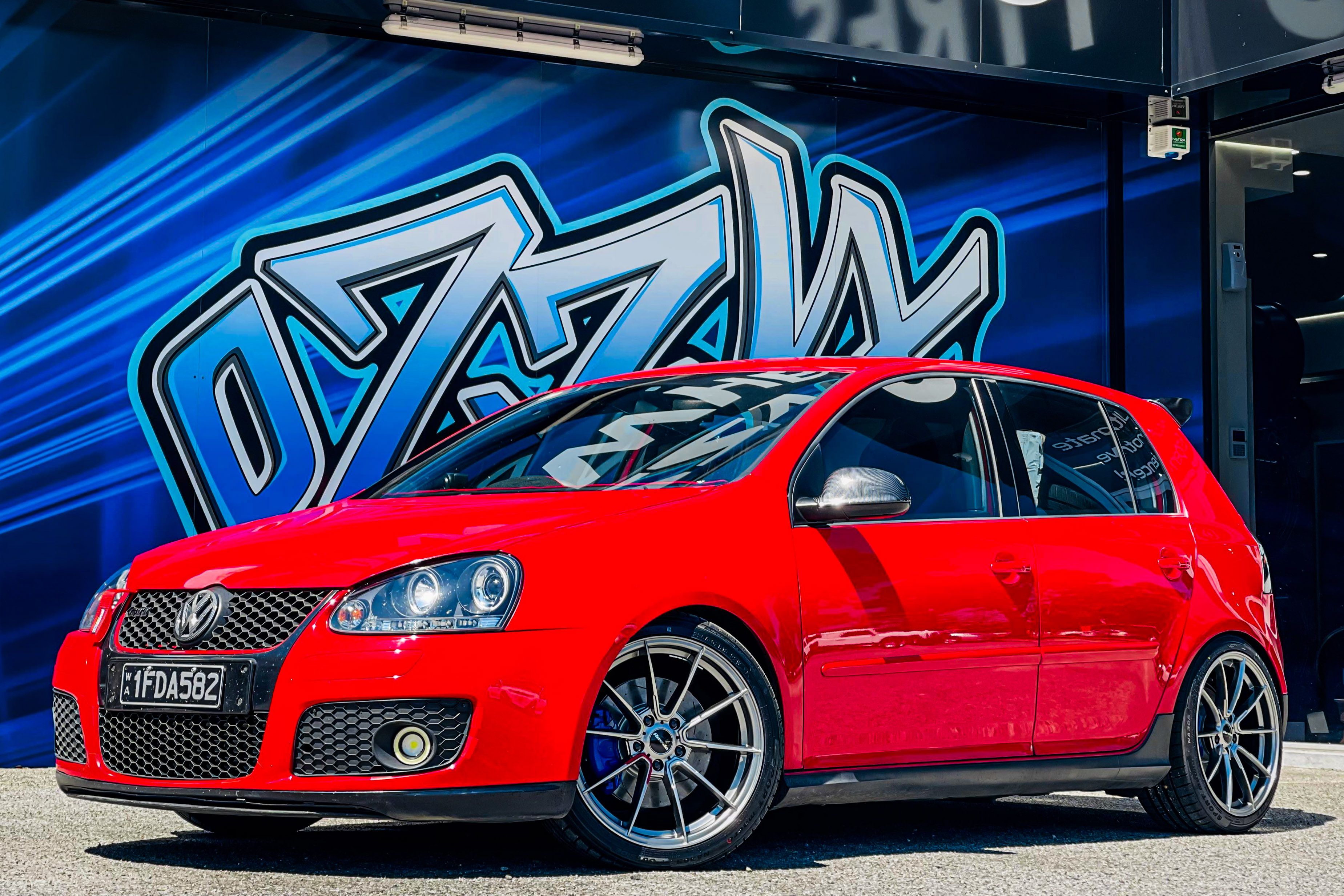 volkswagen golf hussla zenki hyper diamond candy red accent wheel #20942