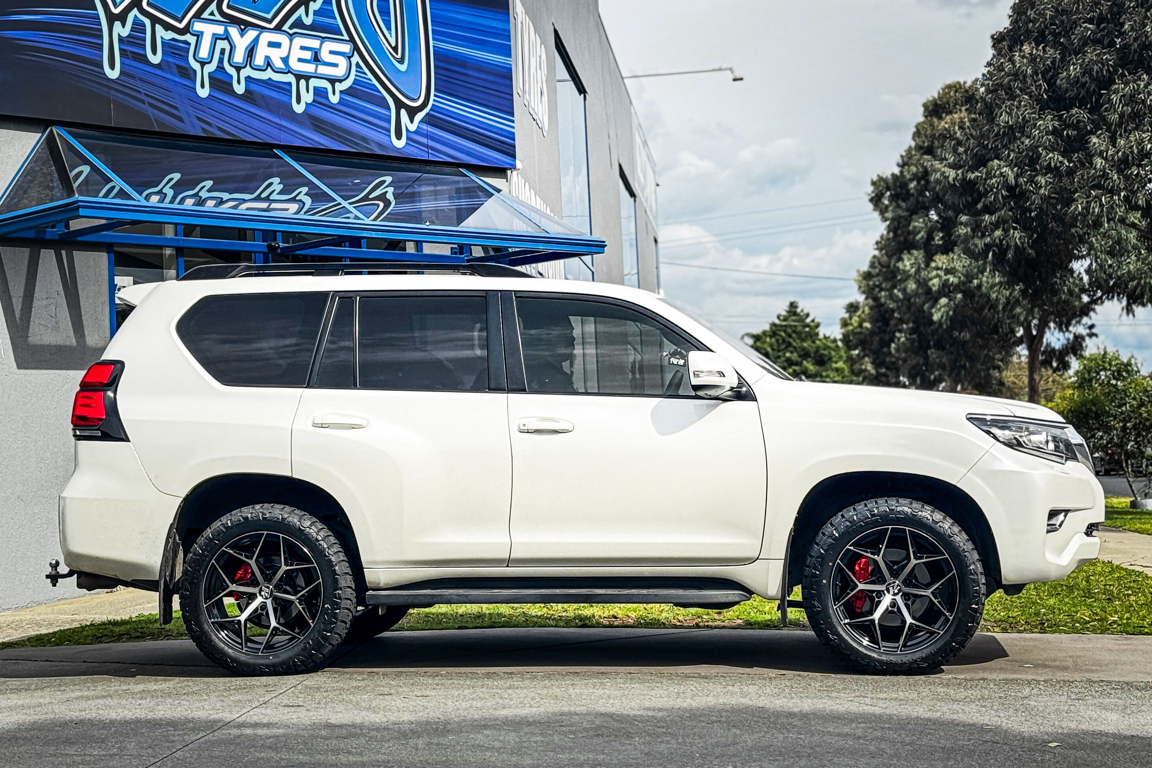toyota land cruiser hussla ghost gloss black dark tint face wheel #21466