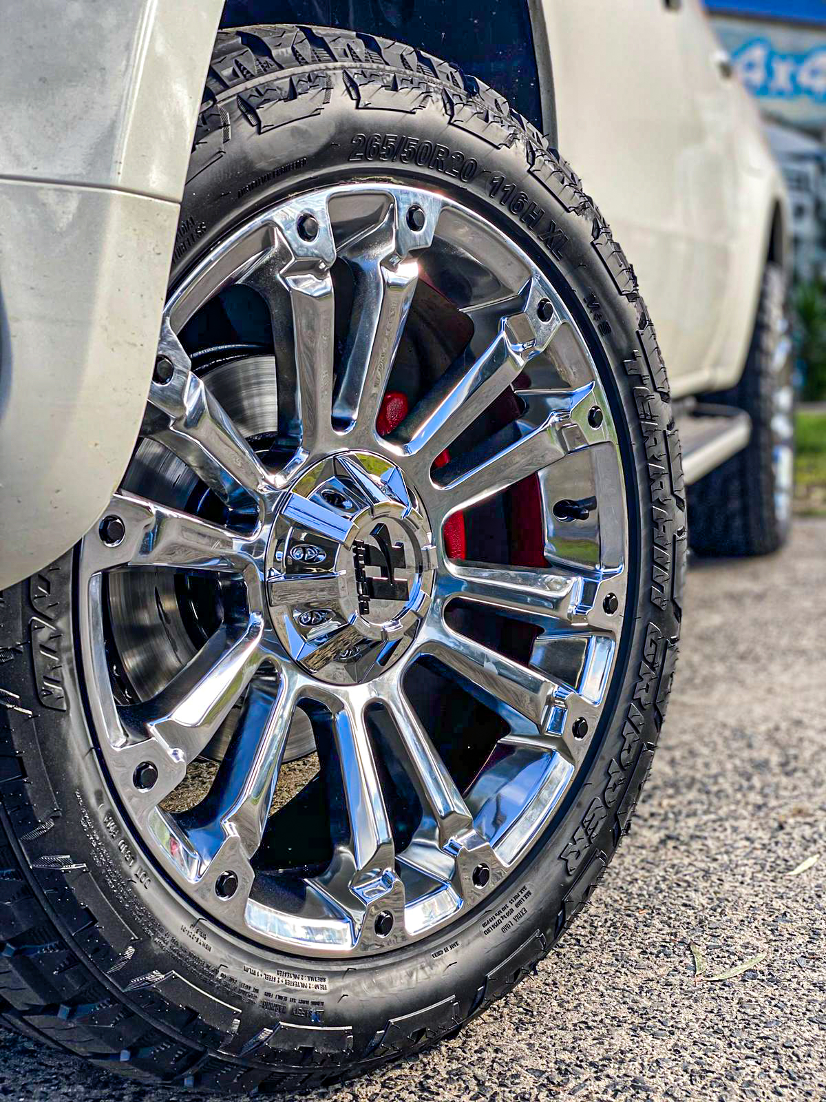 Mercedes-benz x-class hussla ambush chrome black bolts #2167